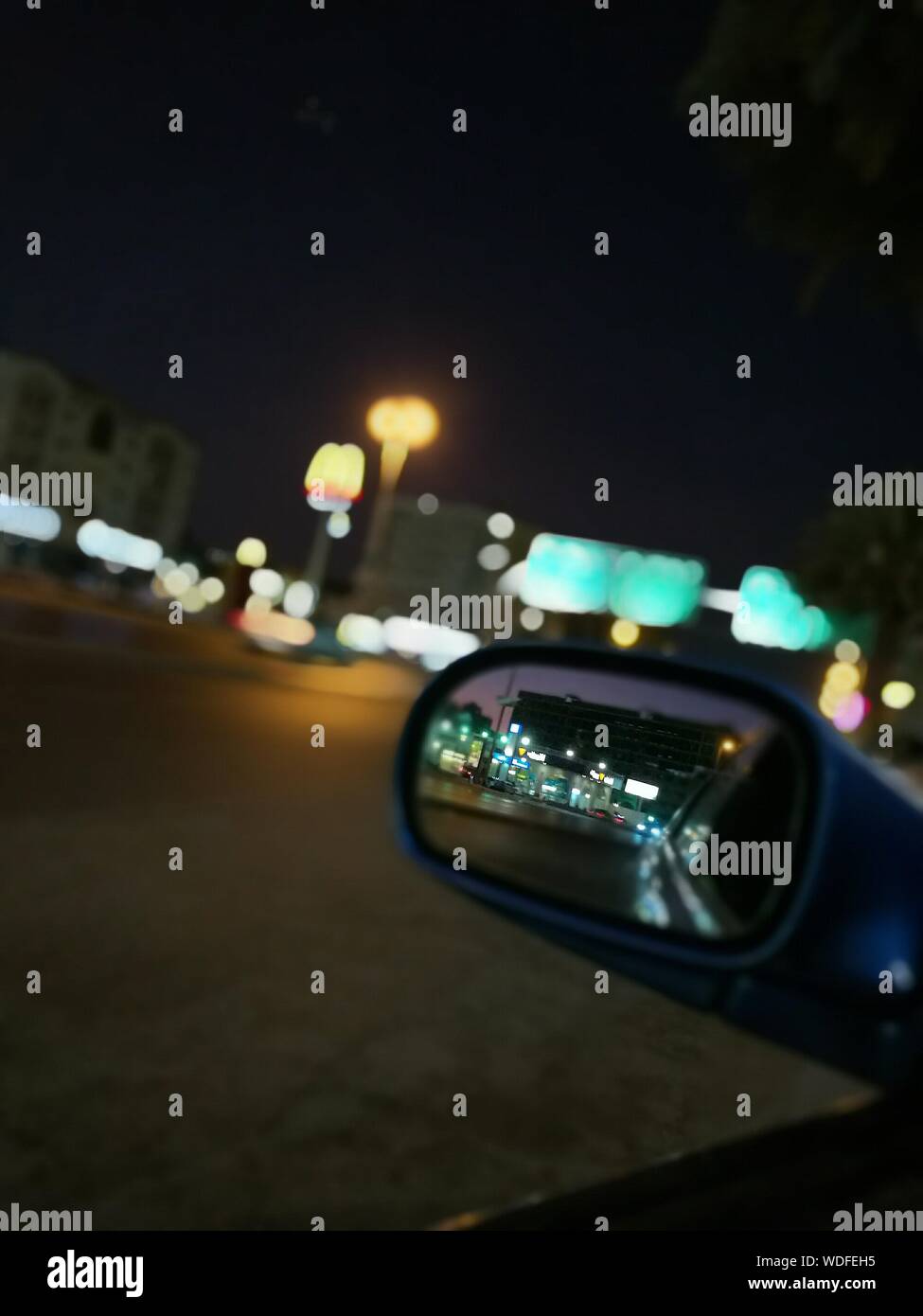 Street rear view hi-res stock photography and images - Alamy