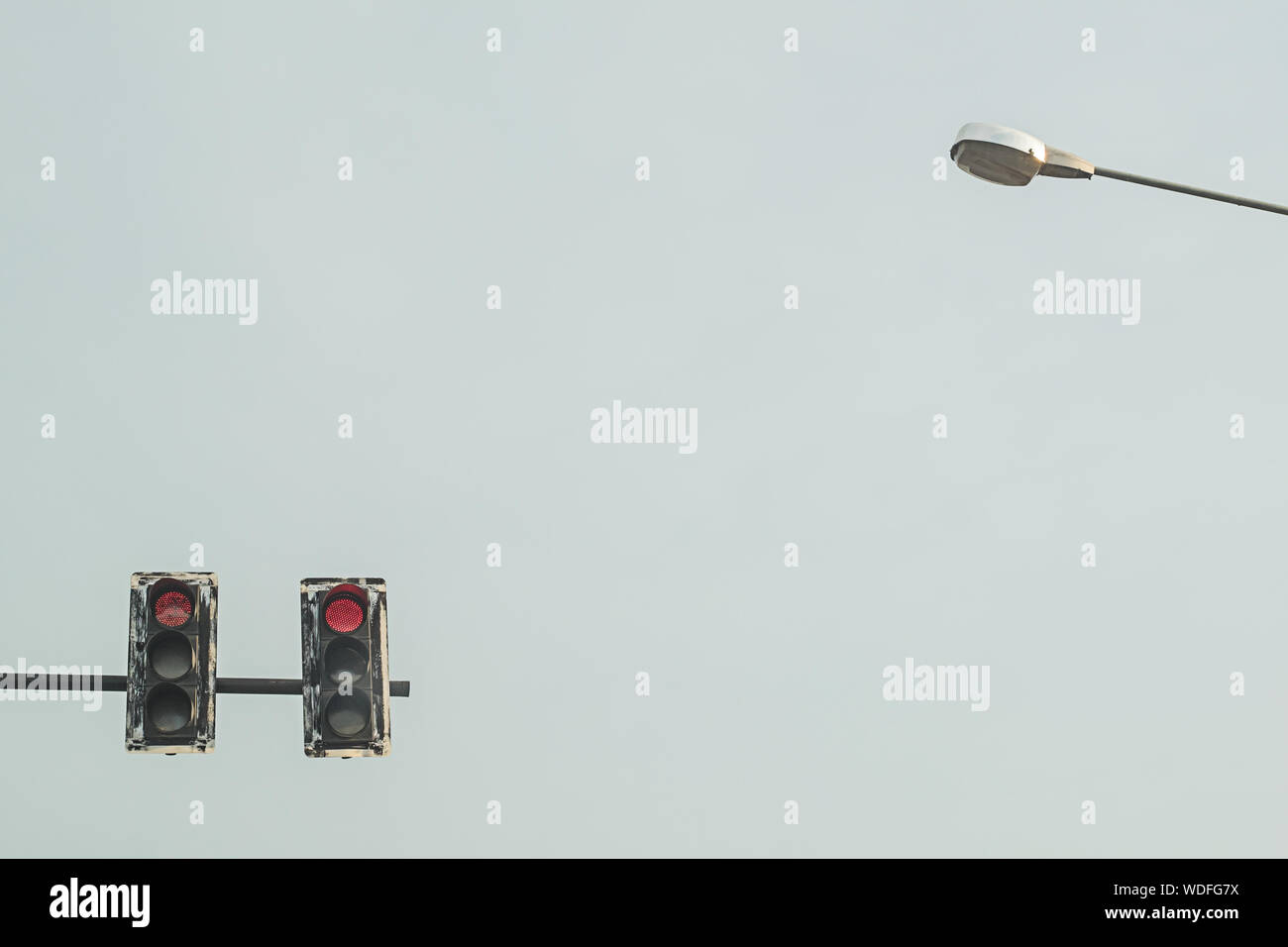 Stoplight hi-res stock photography and images - Alamy