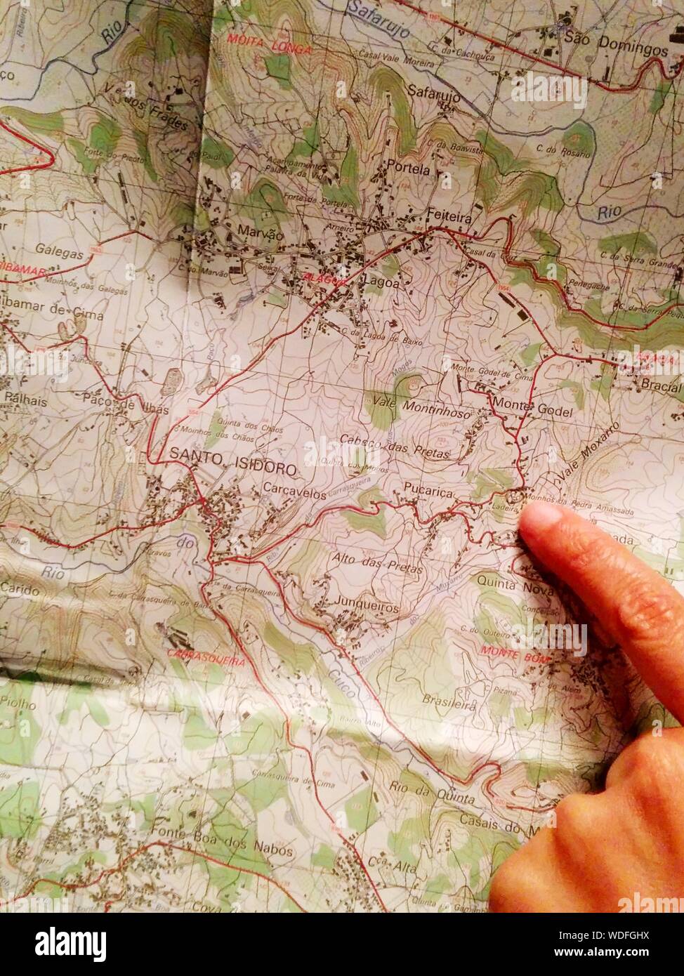 Pointing finger map hi-res stock photography and images - Alamy