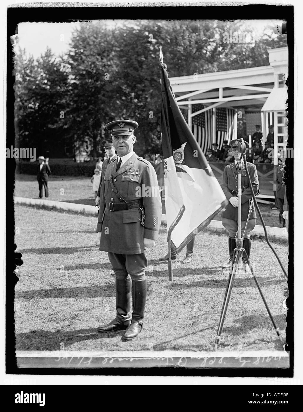 1 5 8 x 1 1 4 1 8 Black and White Stock Photos & Images - Alamy