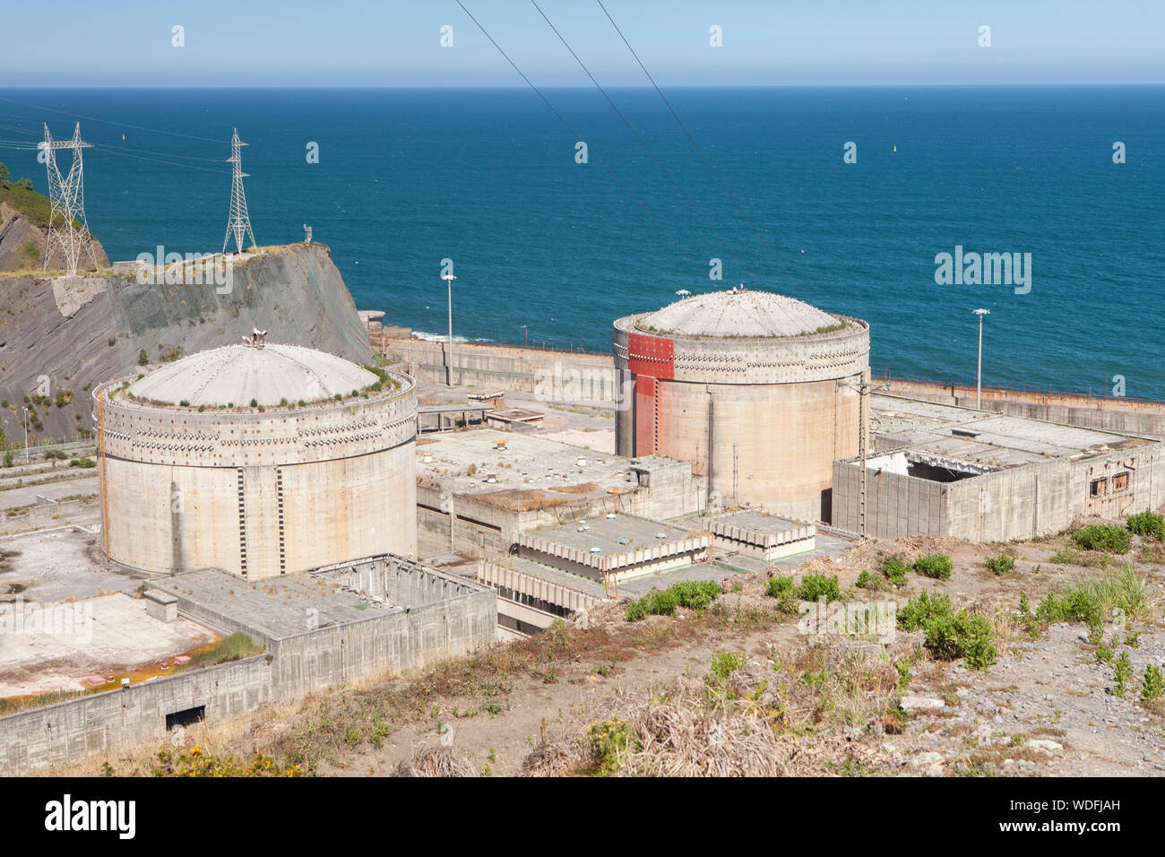 Central nuclear de lemoniz hi-res stock photography and images - Alamy