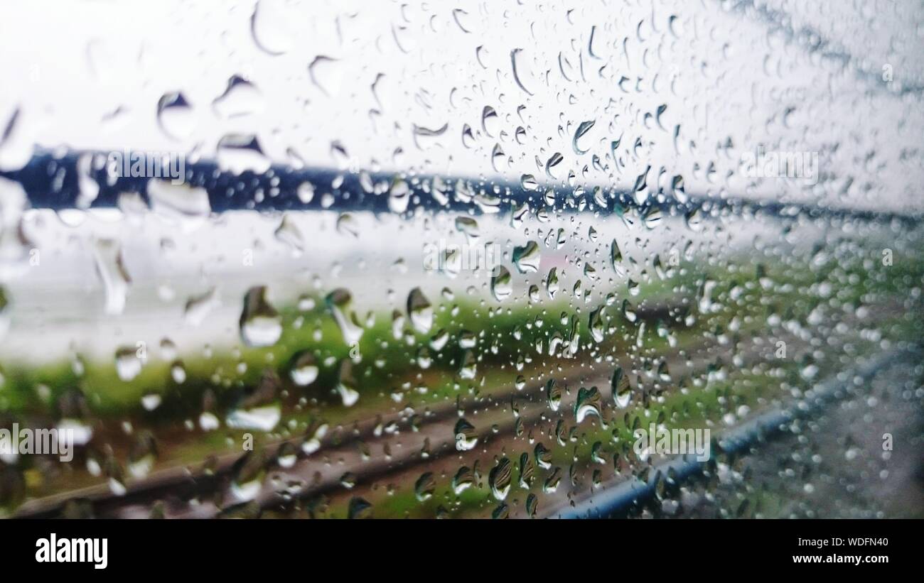 Wet weather bar hi-res stock photography and images - Alamy