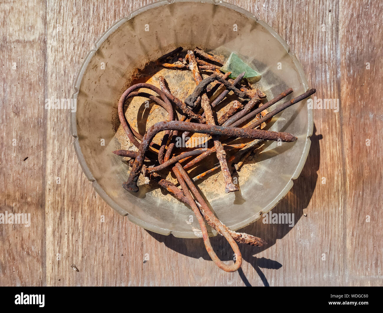 Rusty nails in fence hi-res stock photography and images - Alamy
