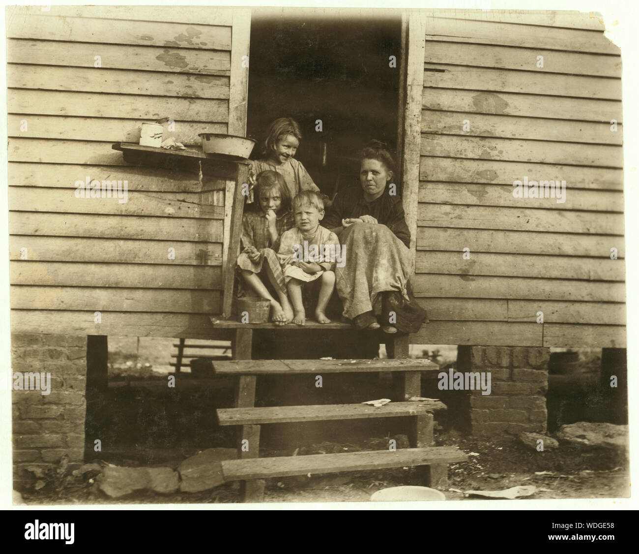 Arkwright family hi-res stock photography and images - Alamy