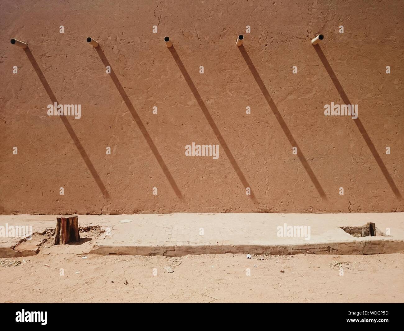 Pole shadows hi-res stock photography and images - Alamy