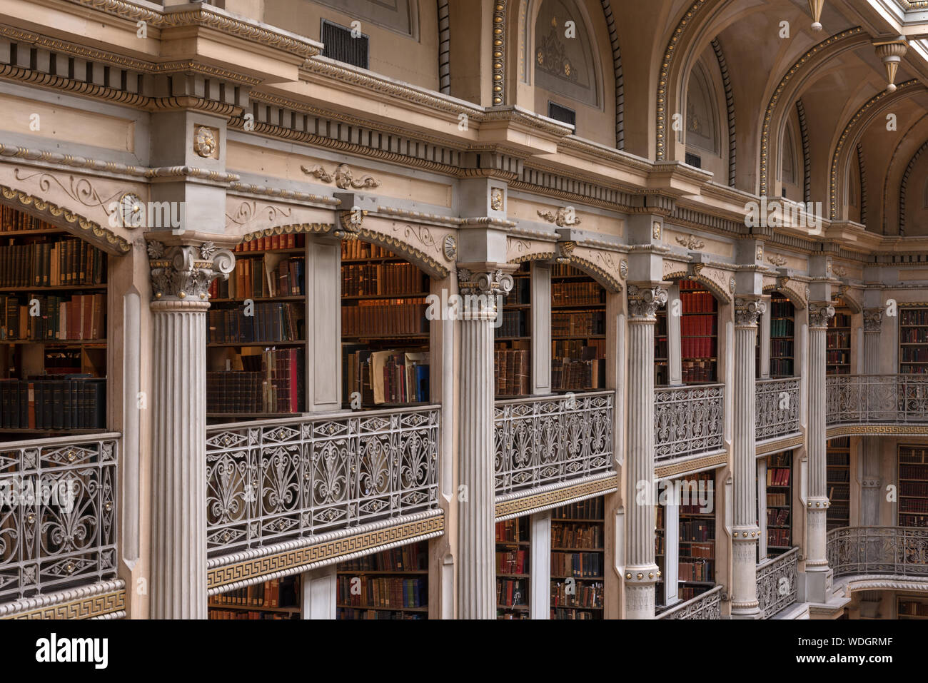 Peabody library hi-res stock photography and images - Alamy