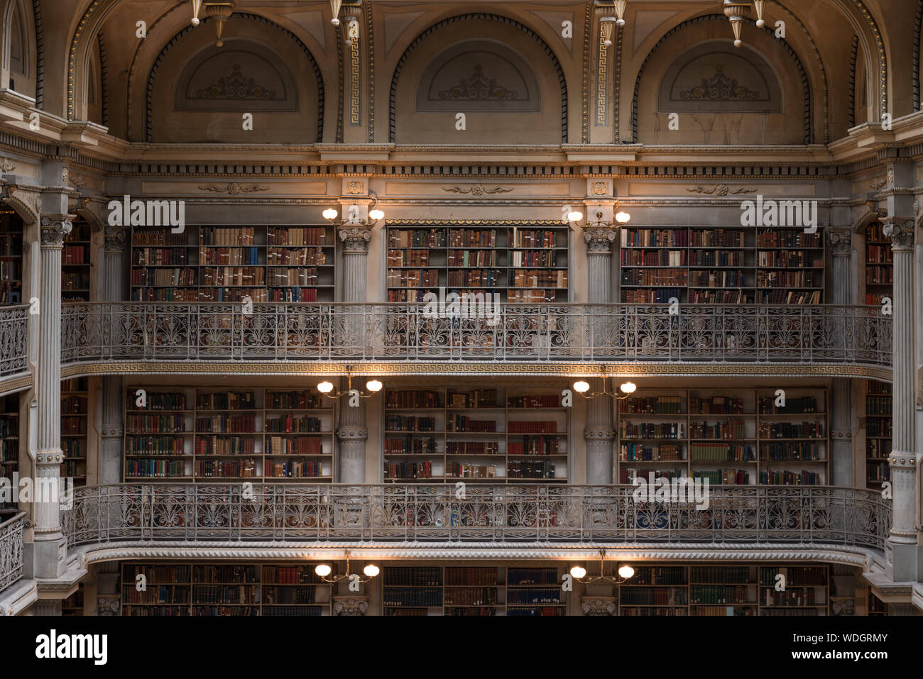 George peabody library hi-res stock photography and images - Alamy