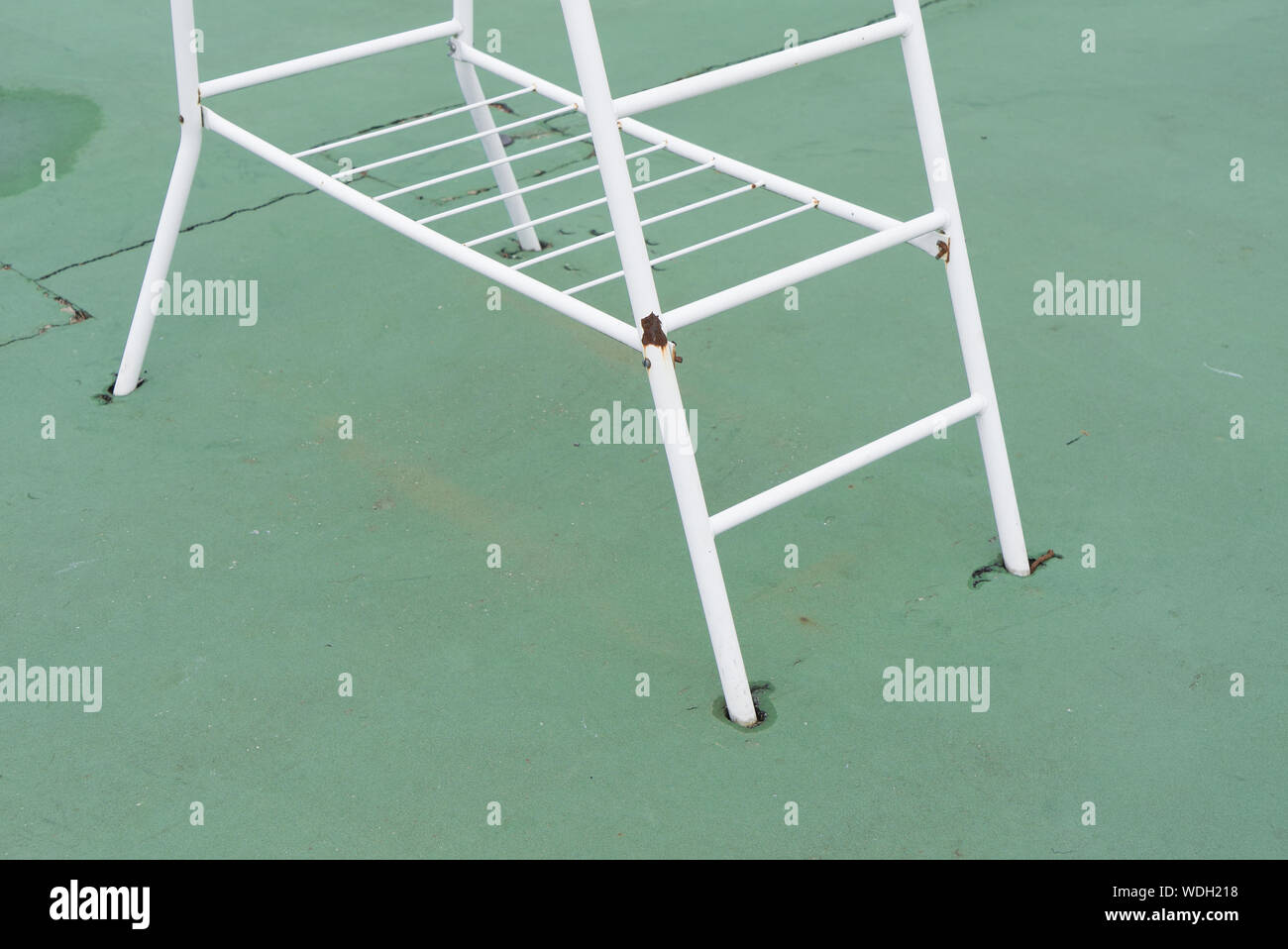 Referee chair hi-res stock photography and images - Alamy