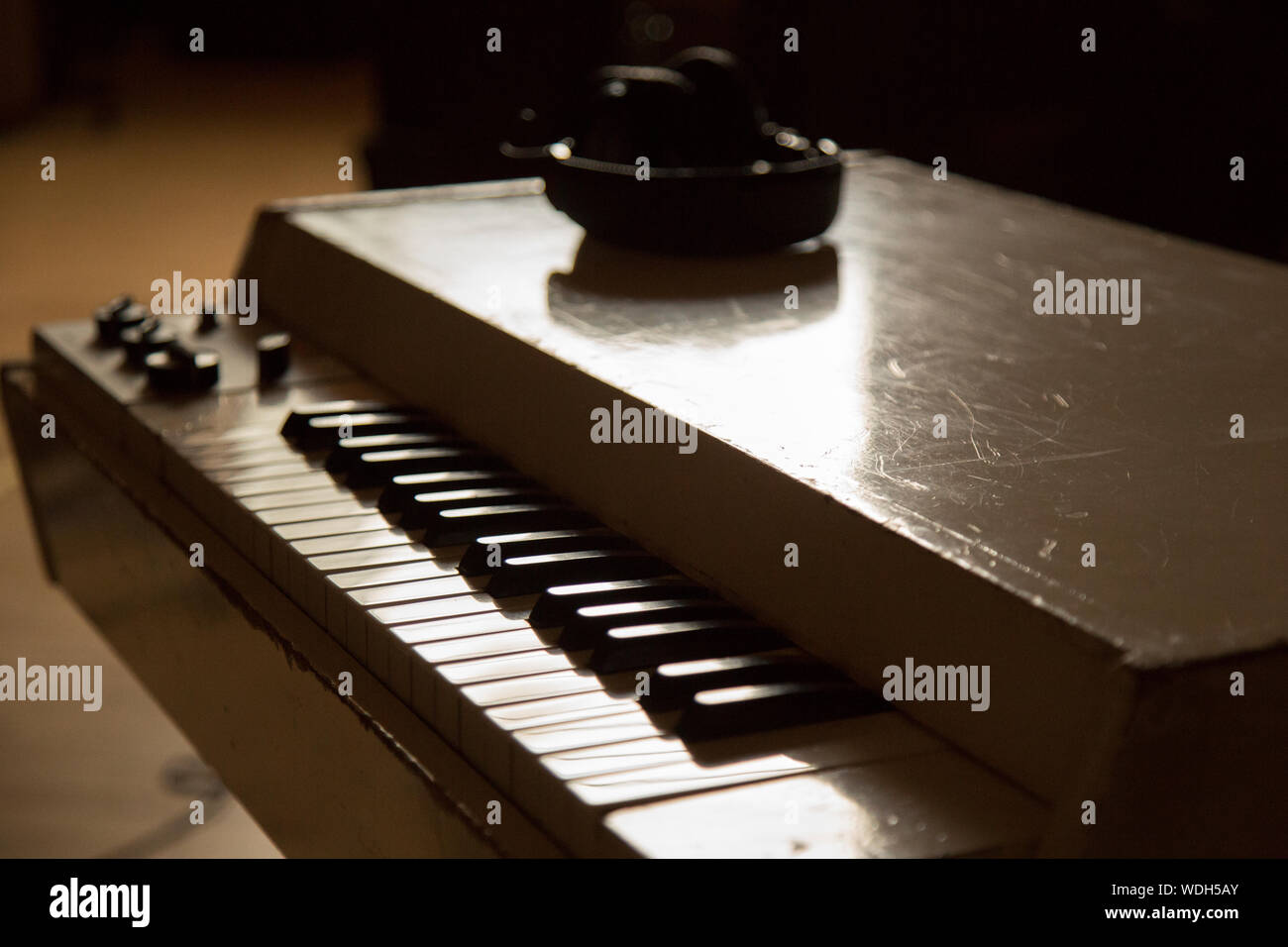 Keyboard Instrument High Resolution Stock Photography and Images - Alamy