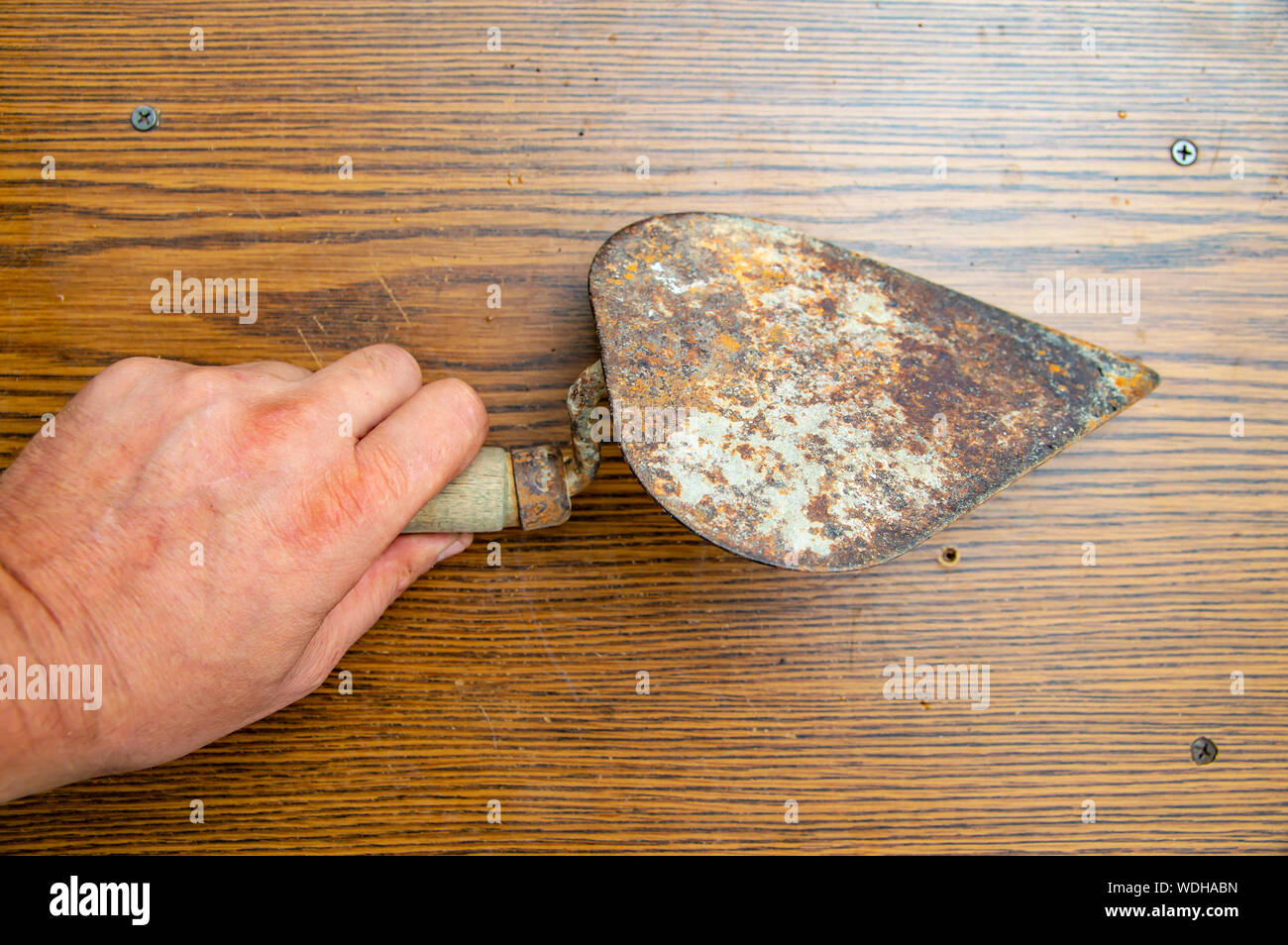 Old builders trowel hi-res stock photography and images - Alamy