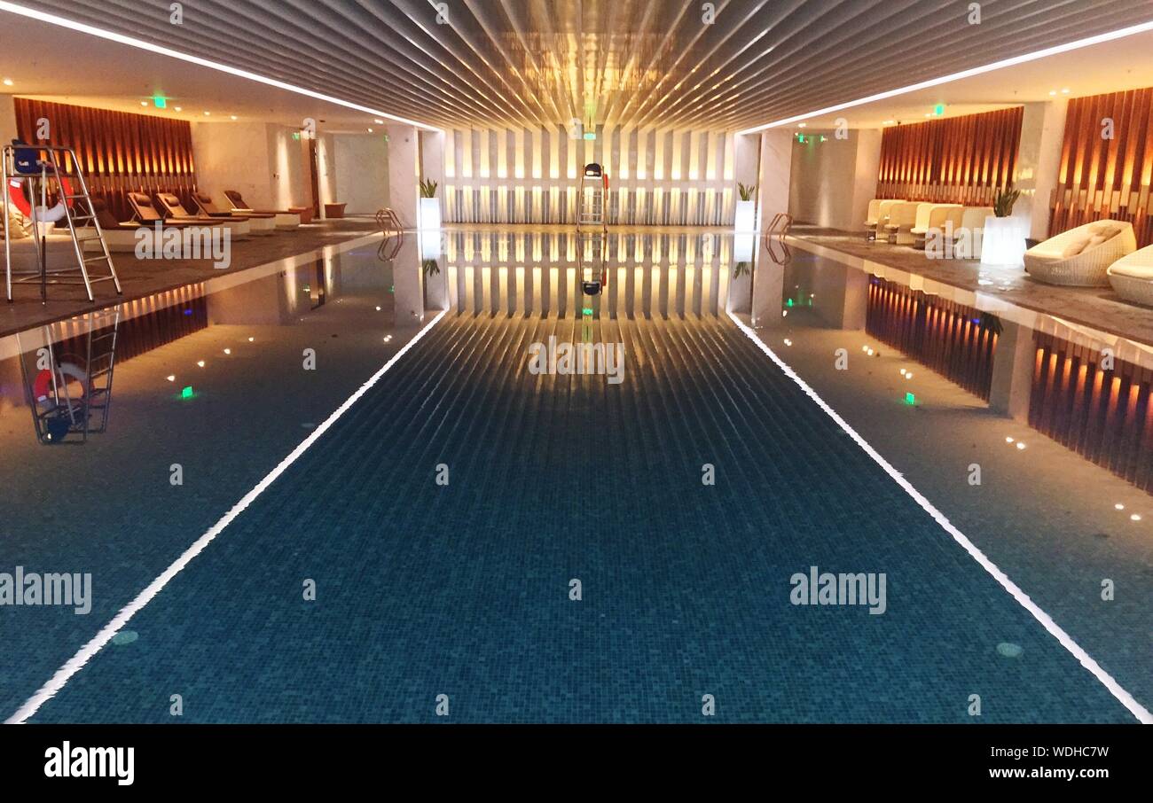 Reflection ceiling in swimming pool hi-res stock photography and images ...