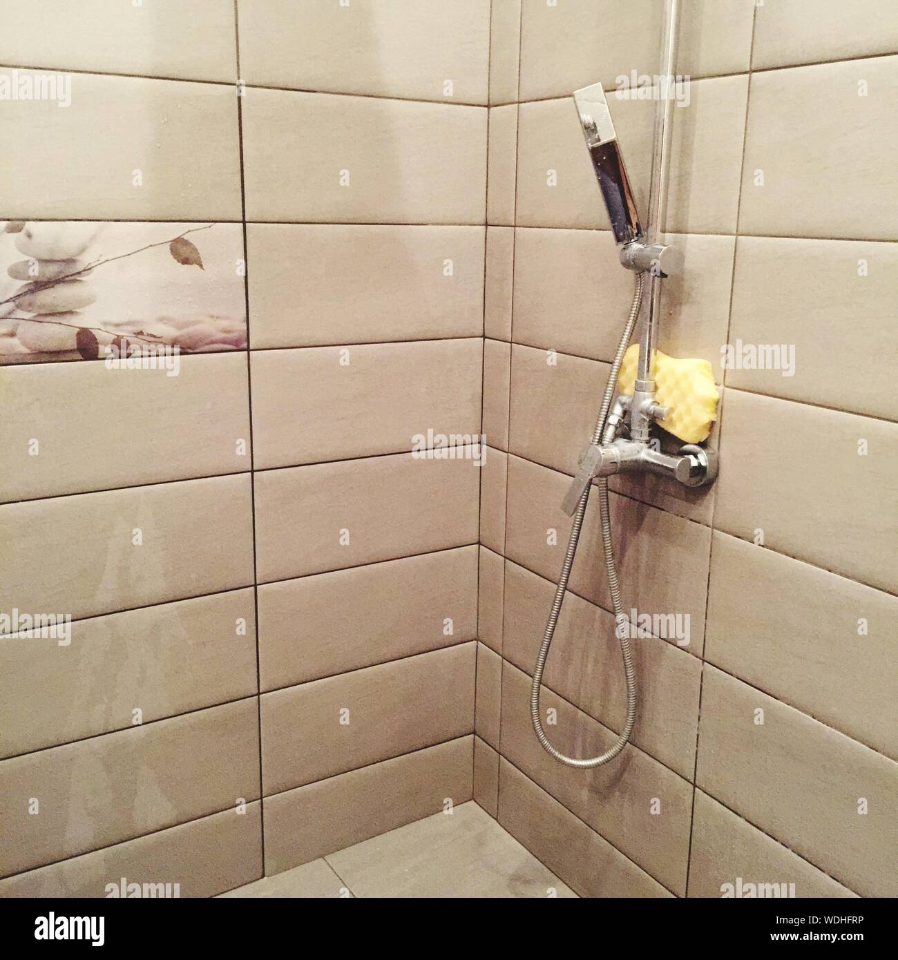 Shower wall tile hi-res stock photography and images - Alamy