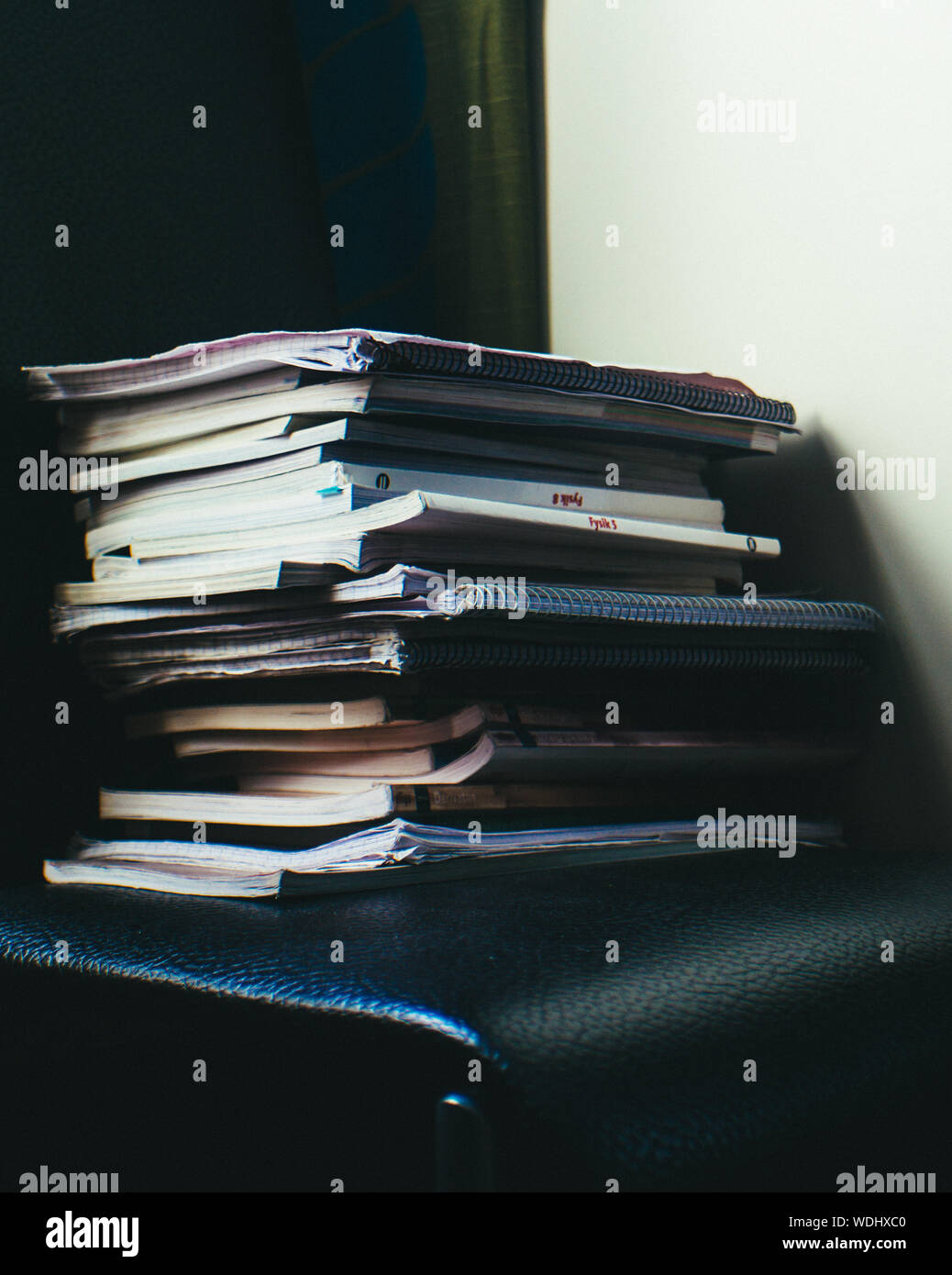 Books on chair hi-res stock photography and images - Alamy