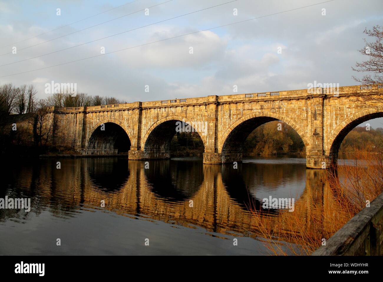 Viaduct over river hi-res stock photography and images - Alamy