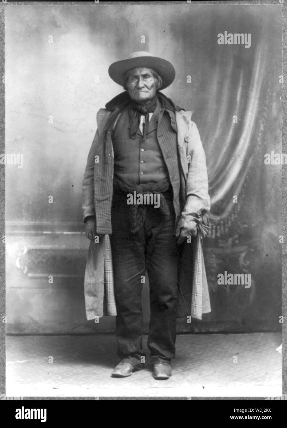 Geronimo hi-res stock photography and images - Alamy