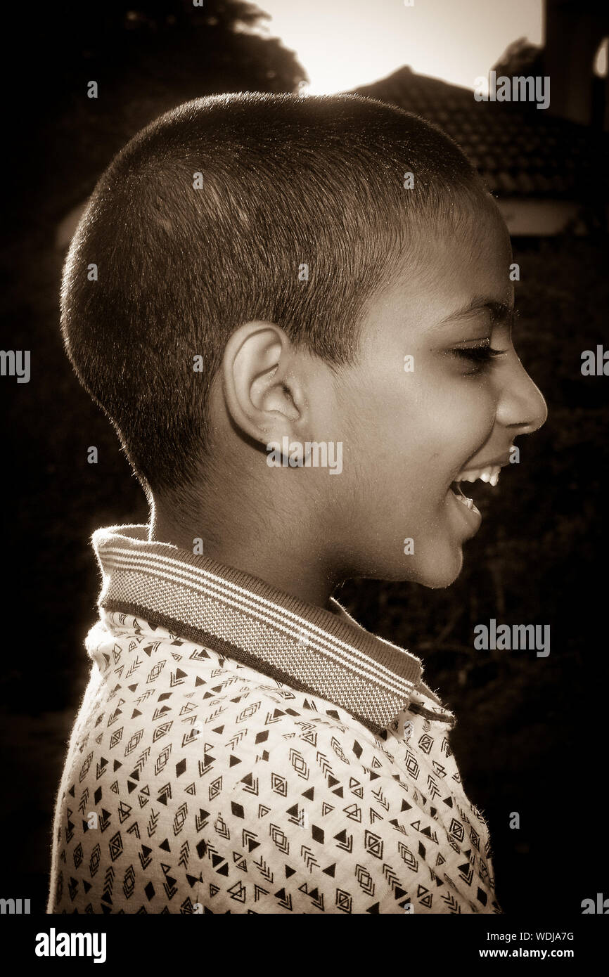 Asian boy side profile hi-res stock photography and images - Alamy