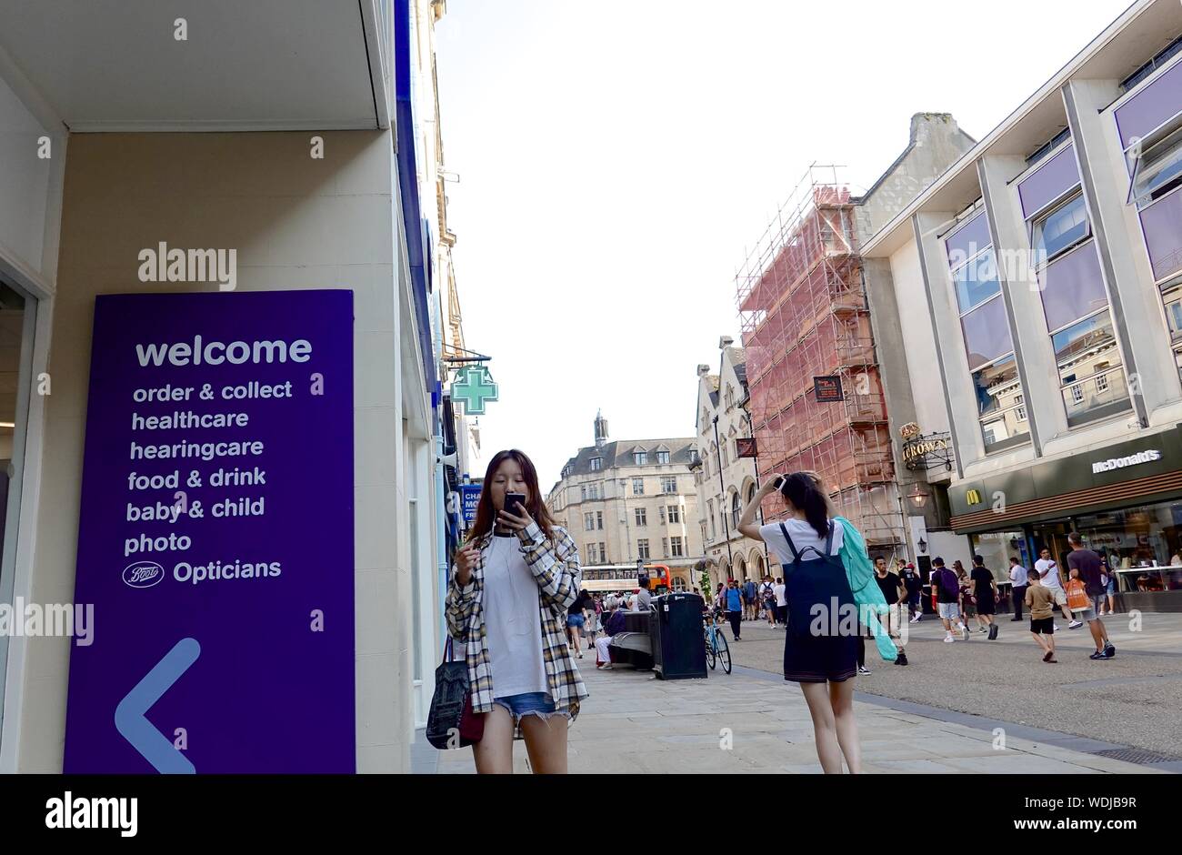Oxford sign welcome hi-res stock photography and images - Alamy