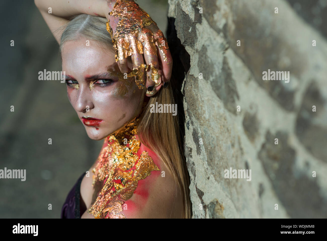 Thriller film corpse hi-res stock photography and images - Alamy
