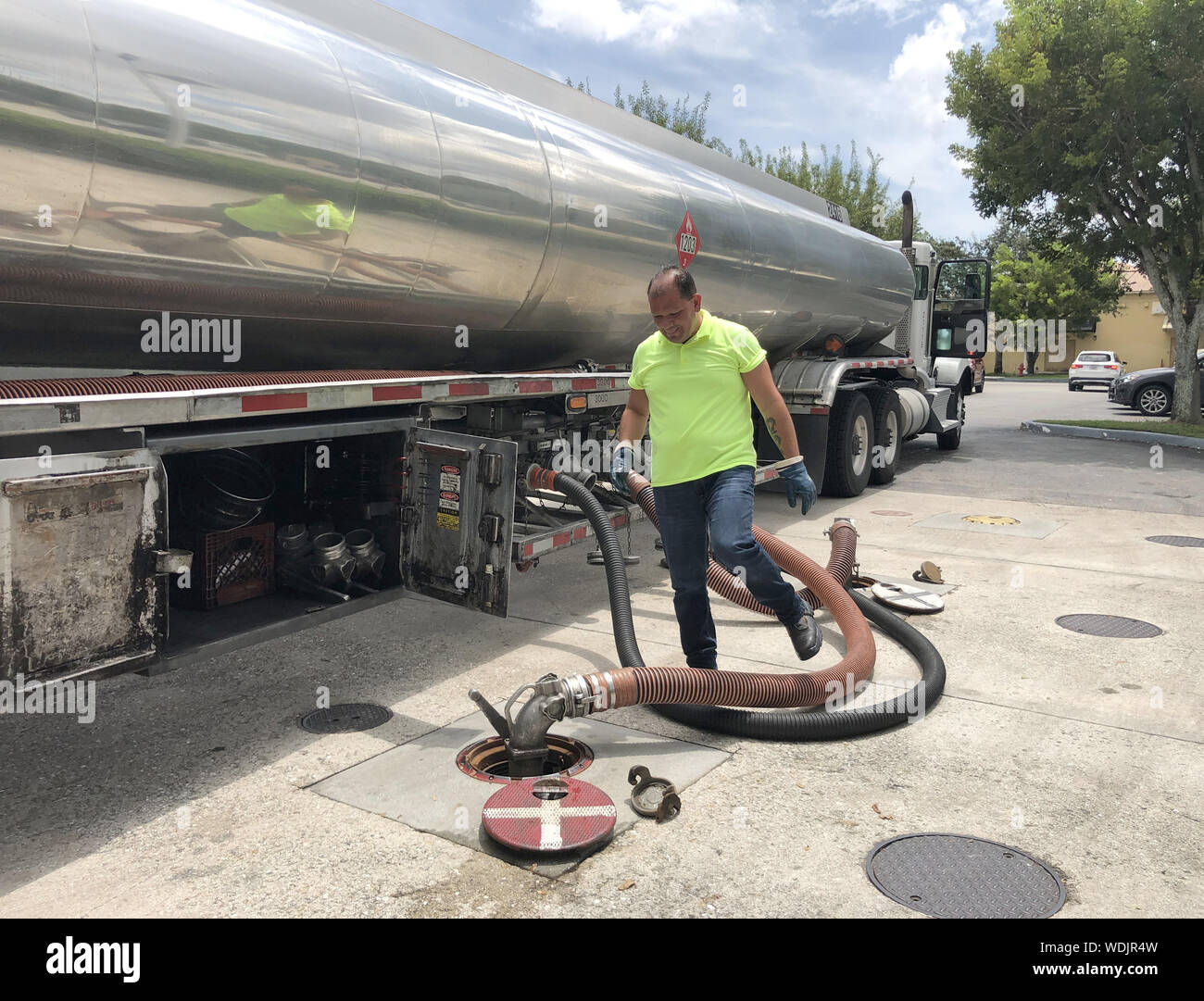 Palm Beach, United States. 29th Aug, 2019. A Shell oil tanker truck ...