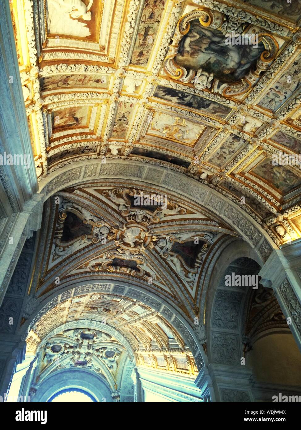Cathedral ceiling hi-res stock photography and images - Alamy
