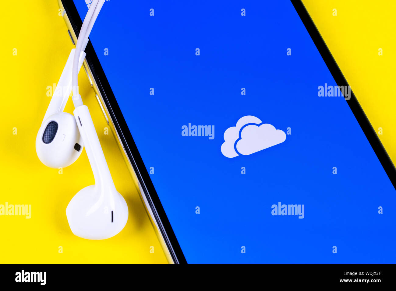 Onedrive icon hi-res stock photography and images - Alamy