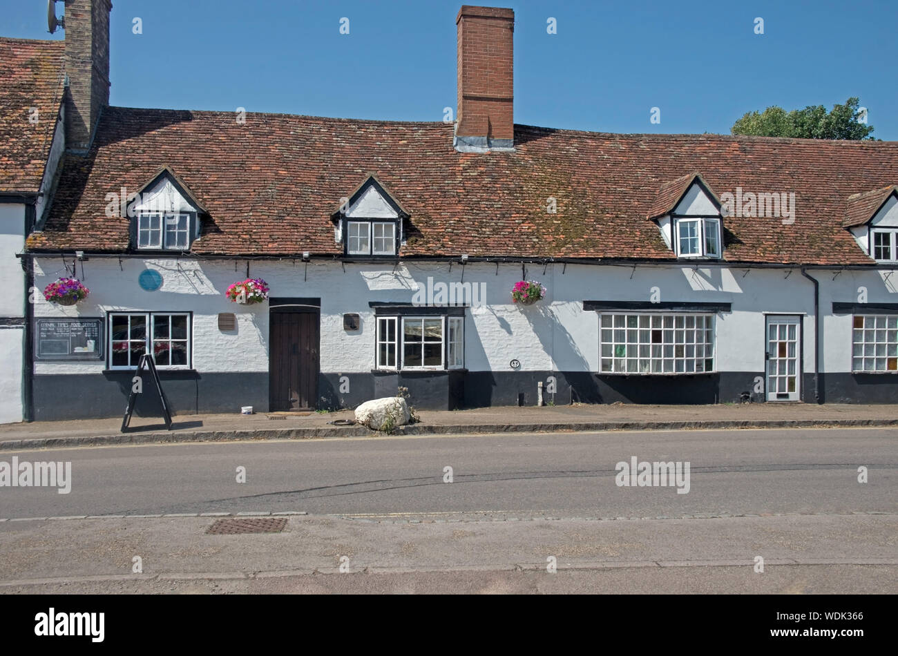 The carpenters arms pub hi-res stock photography and images - Alamy