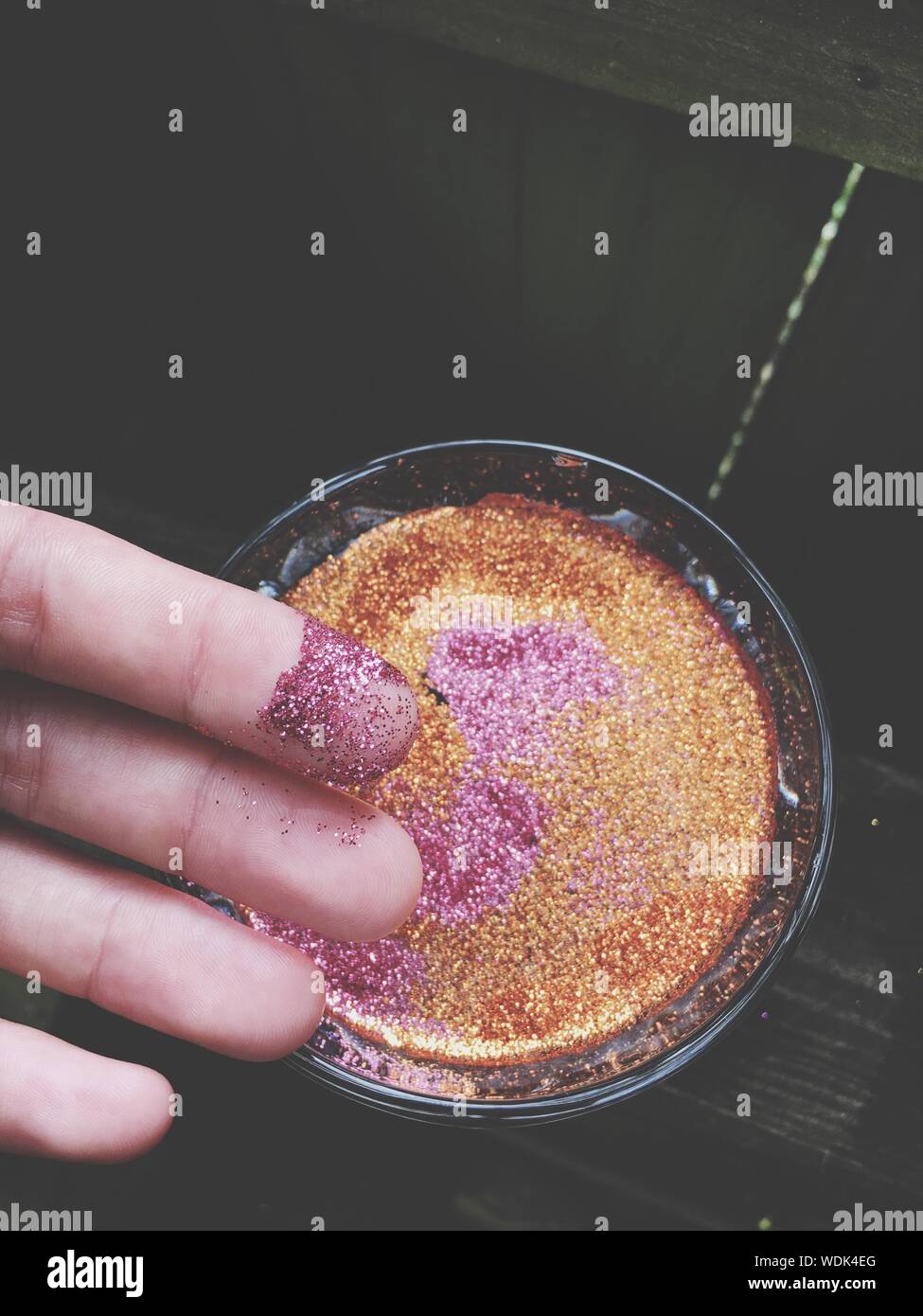 Finger spread hi-res stock photography and images - Alamy