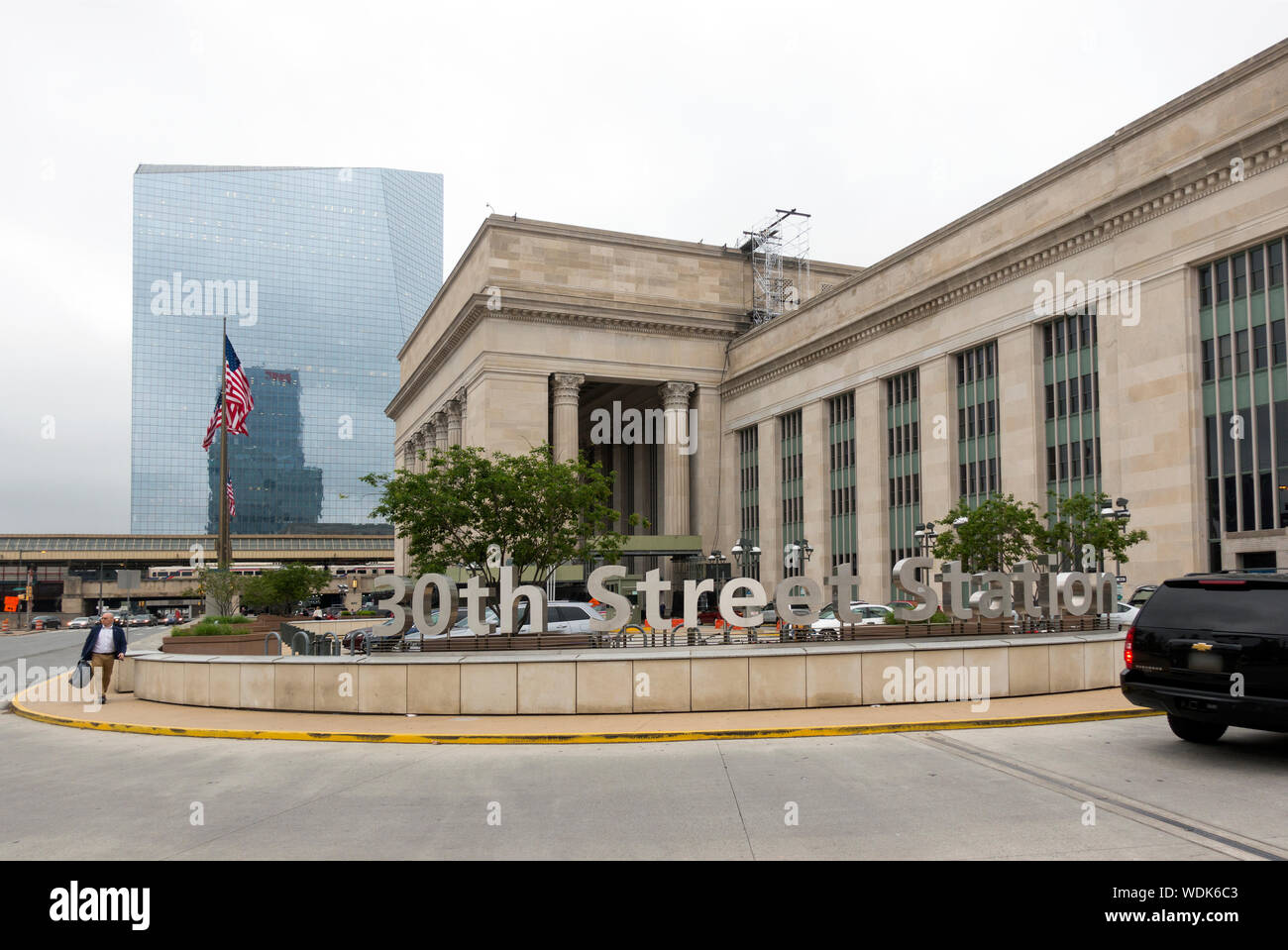 The entrance to pennsylvania station hi-res stock photography and ...