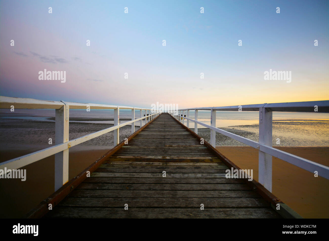 Timber jetty hi-res stock photography and images - Alamy