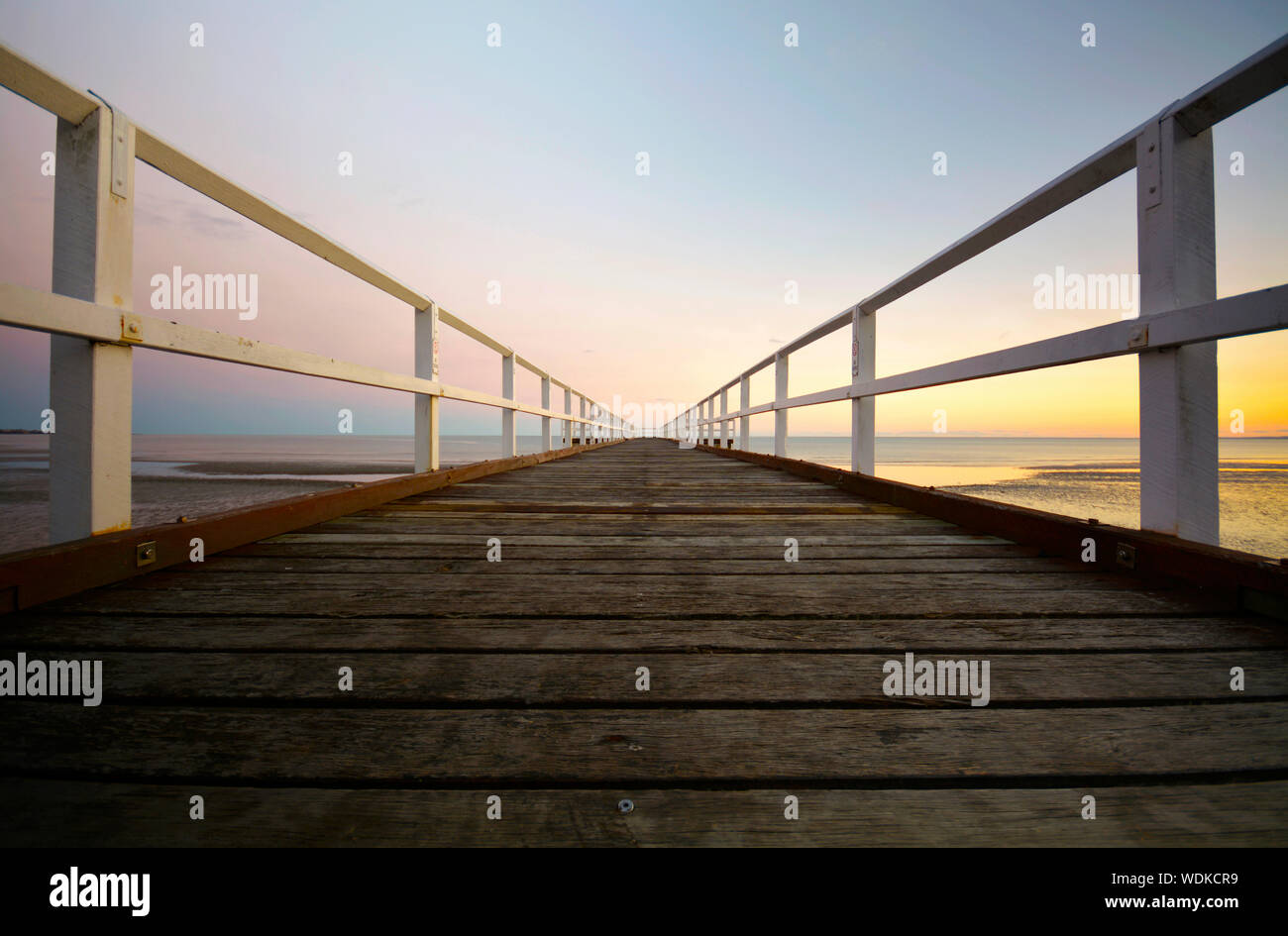 Timber jetty hi-res stock photography and images - Alamy