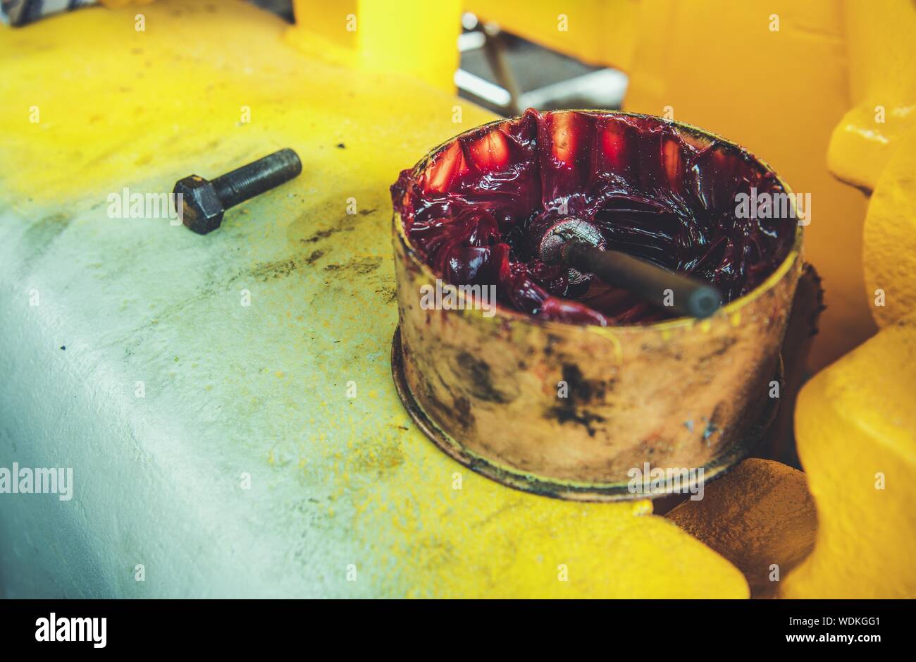 Machinery repair hi-res stock photography and images - Alamy