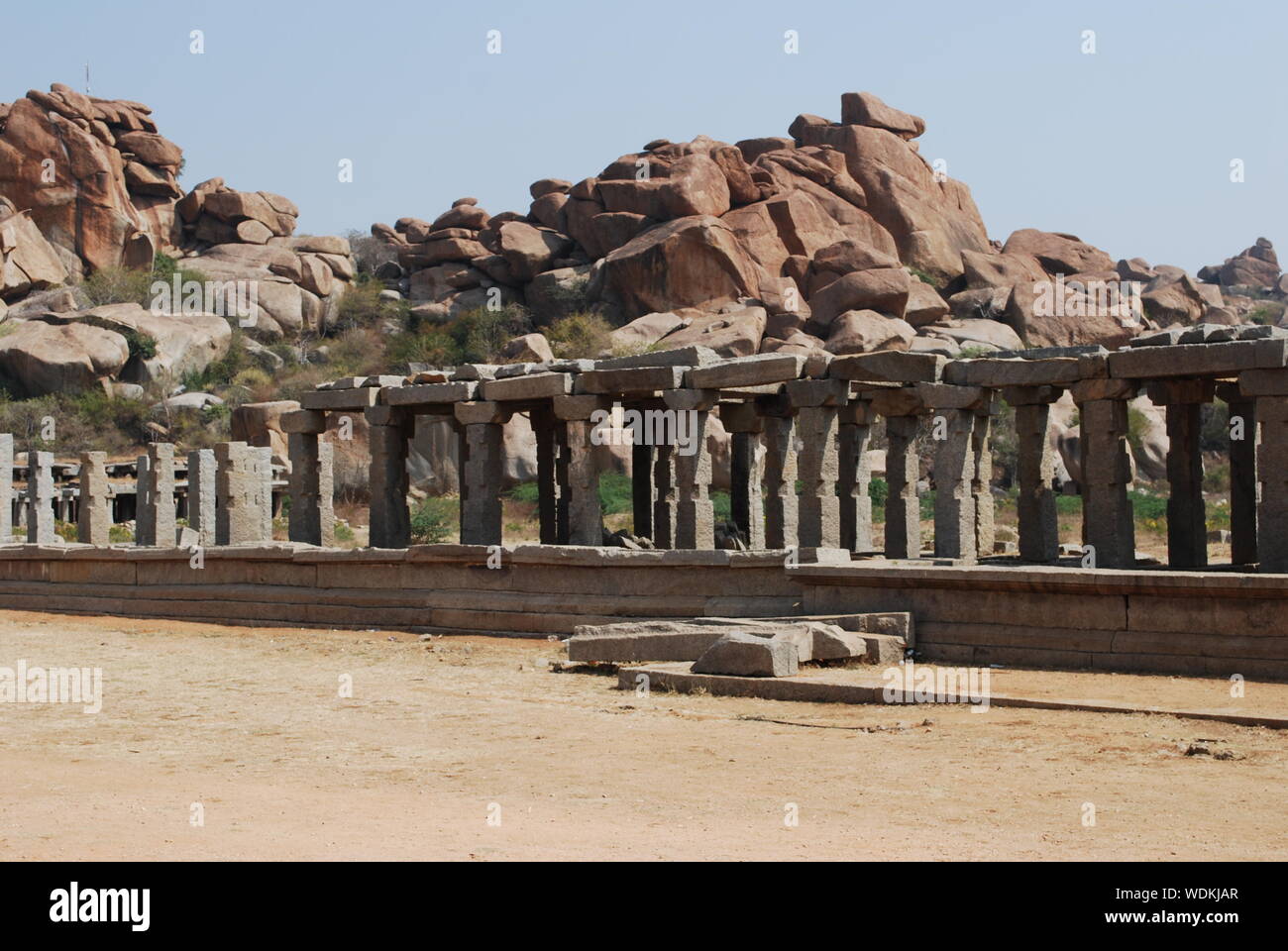 Old ruined pillars hi-res stock photography and images - Alamy