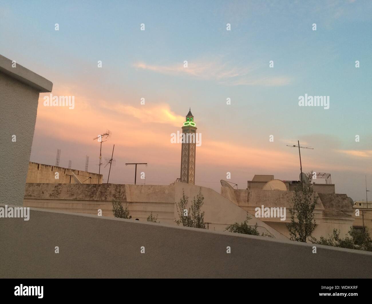 Modern structures and high outdoors hi-res stock photography and images ...