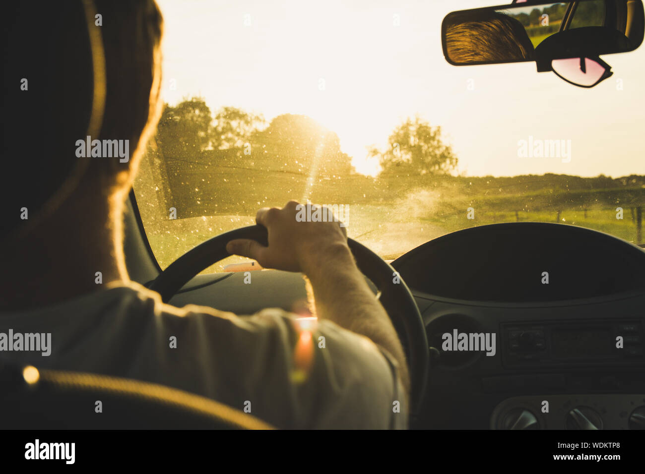 Driving in the countryside hi-res stock photography and images - Alamy