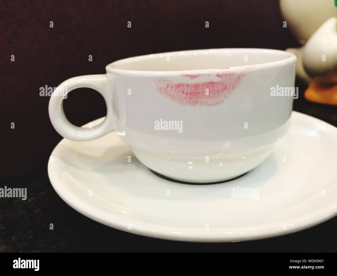 Lipstick on cup hi-res stock photography and images - Alamy
