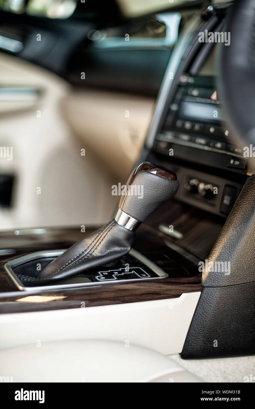 Transport gear stick hi-res stock photography and images - Alamy
