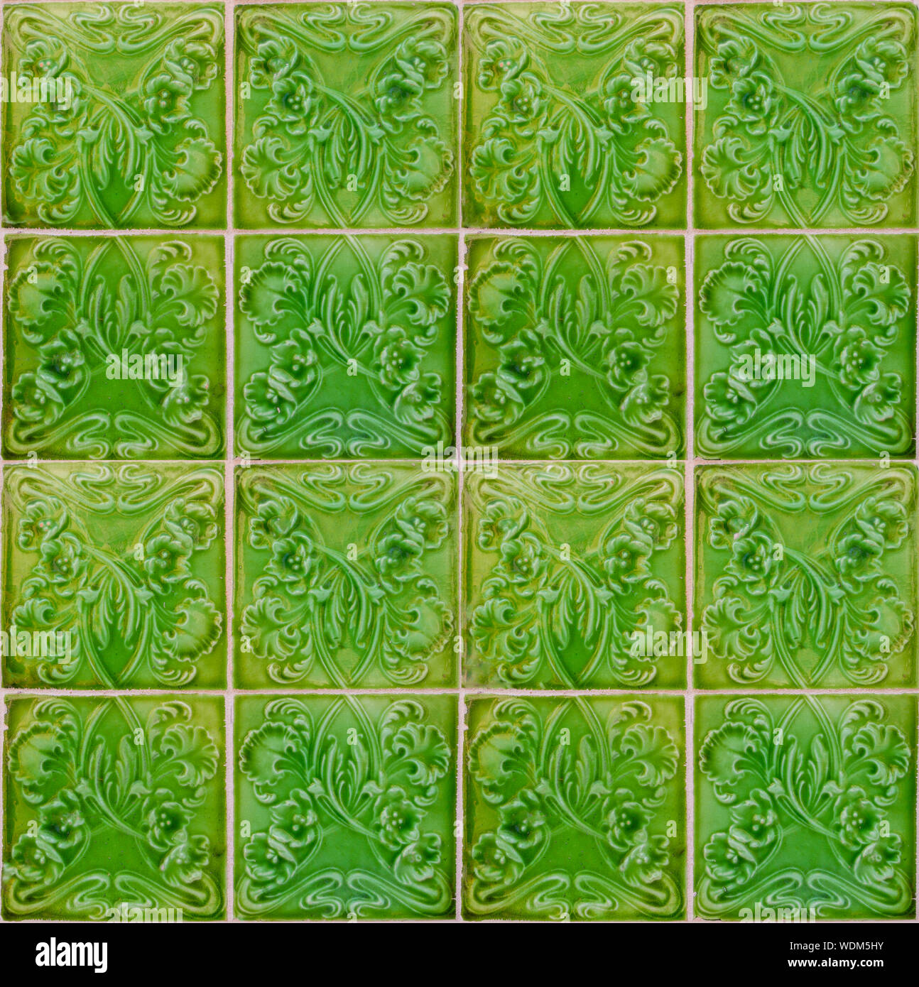 Tiled green hi-res stock photography and images - Alamy