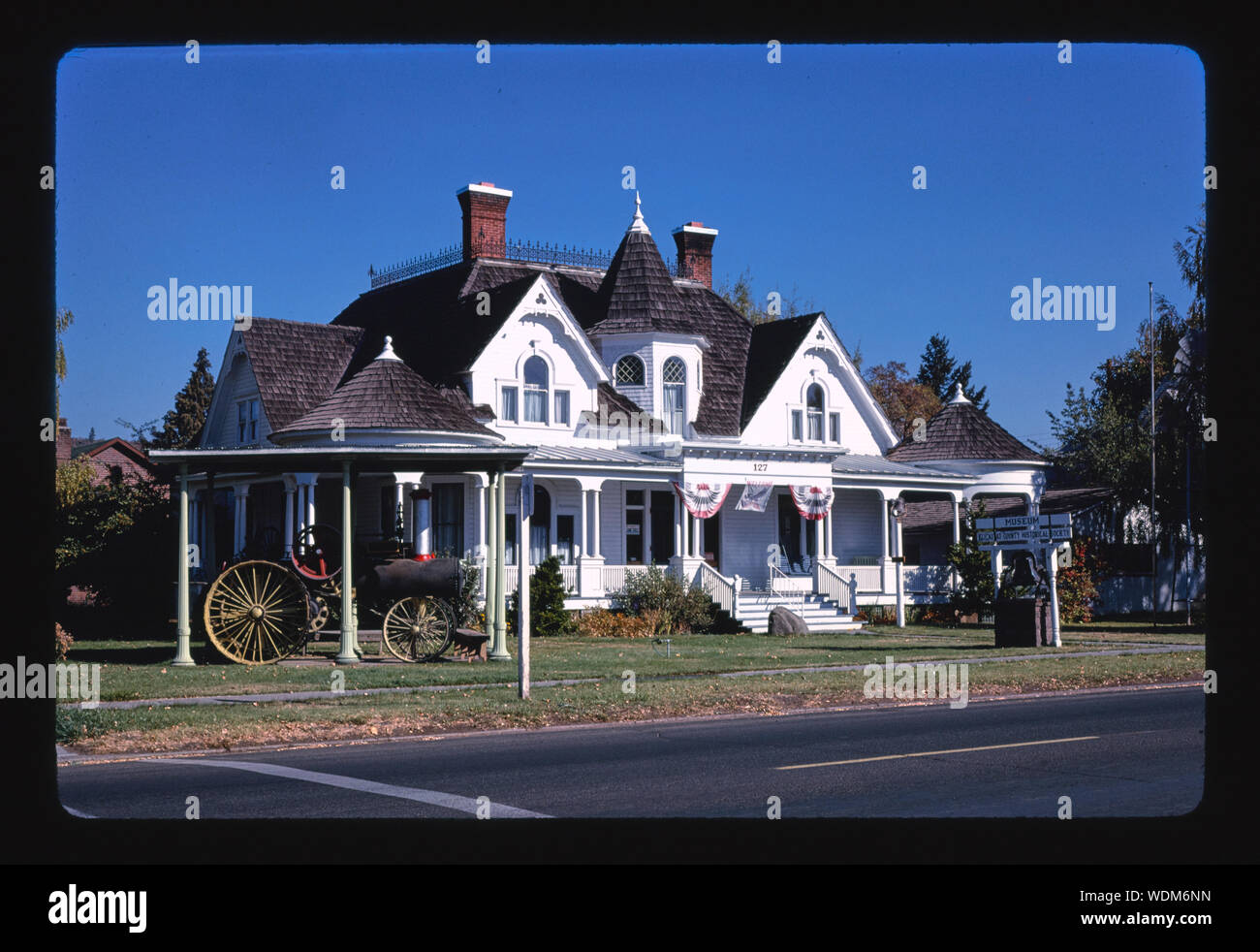 Goldendale hi-res stock photography and images - Alamy