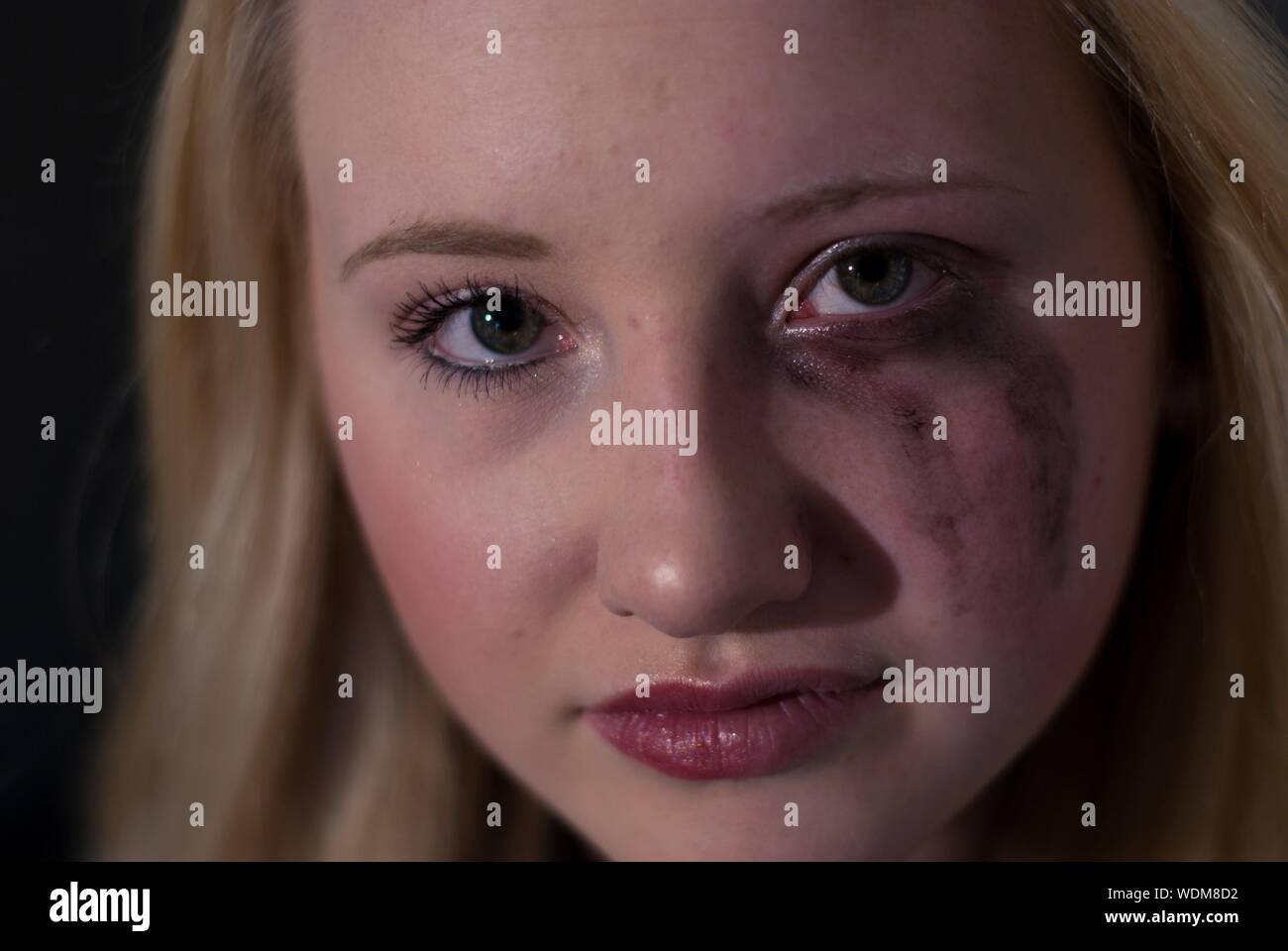 Close up woman crying hi-res stock photography and images - Alamy