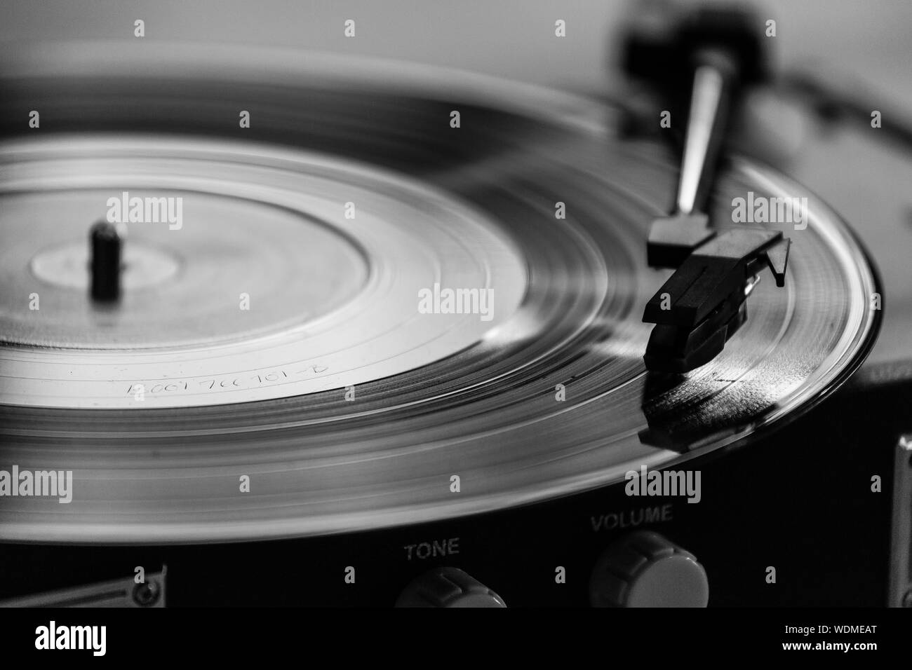 An old record player hi-res stock photography and images - Alamy