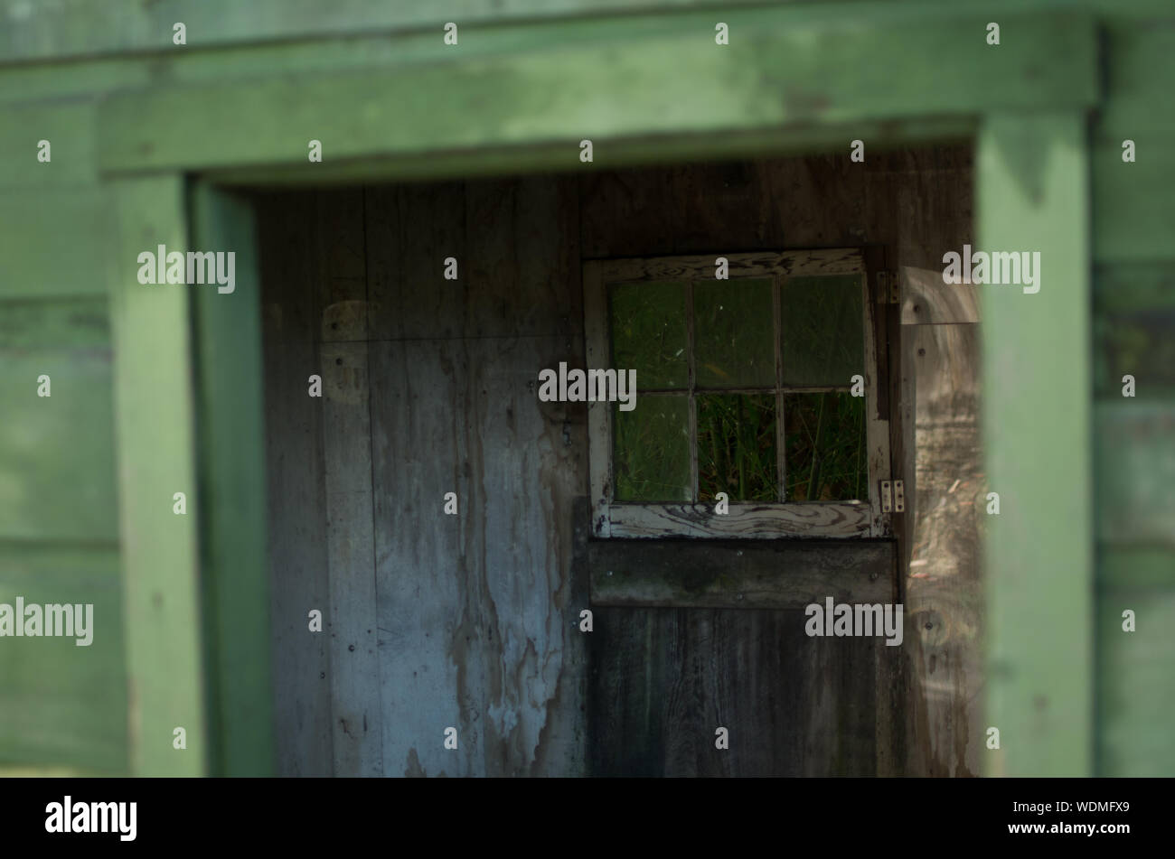 Abandoned window hi-res stock photography and images - Alamy