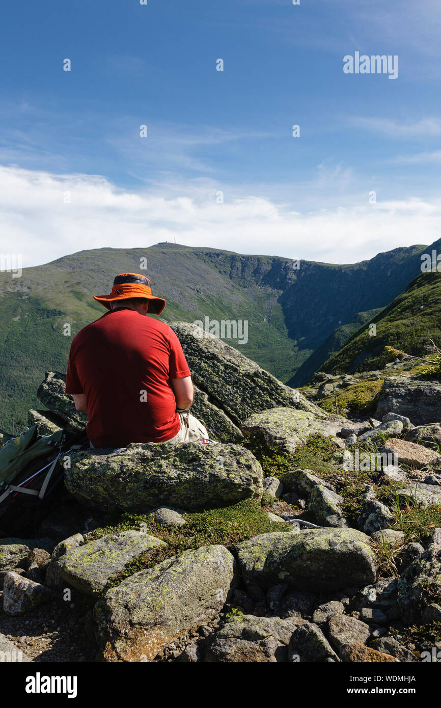 Looking across the Great Gulf Wilderness at Mount Washington in the ...