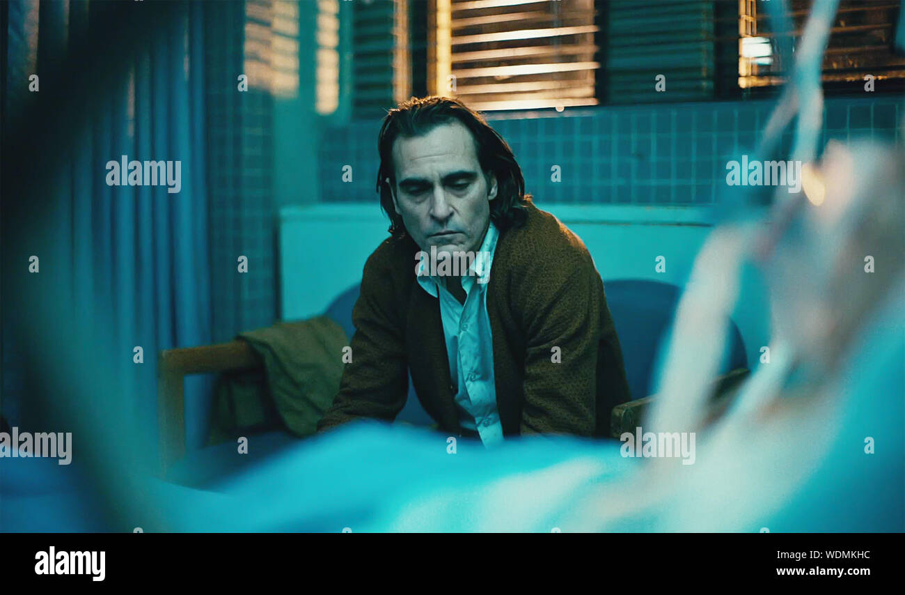 USA. Joaquin Phoenix as Arthur Fleck / Joker in the ©Warner Bros new ...