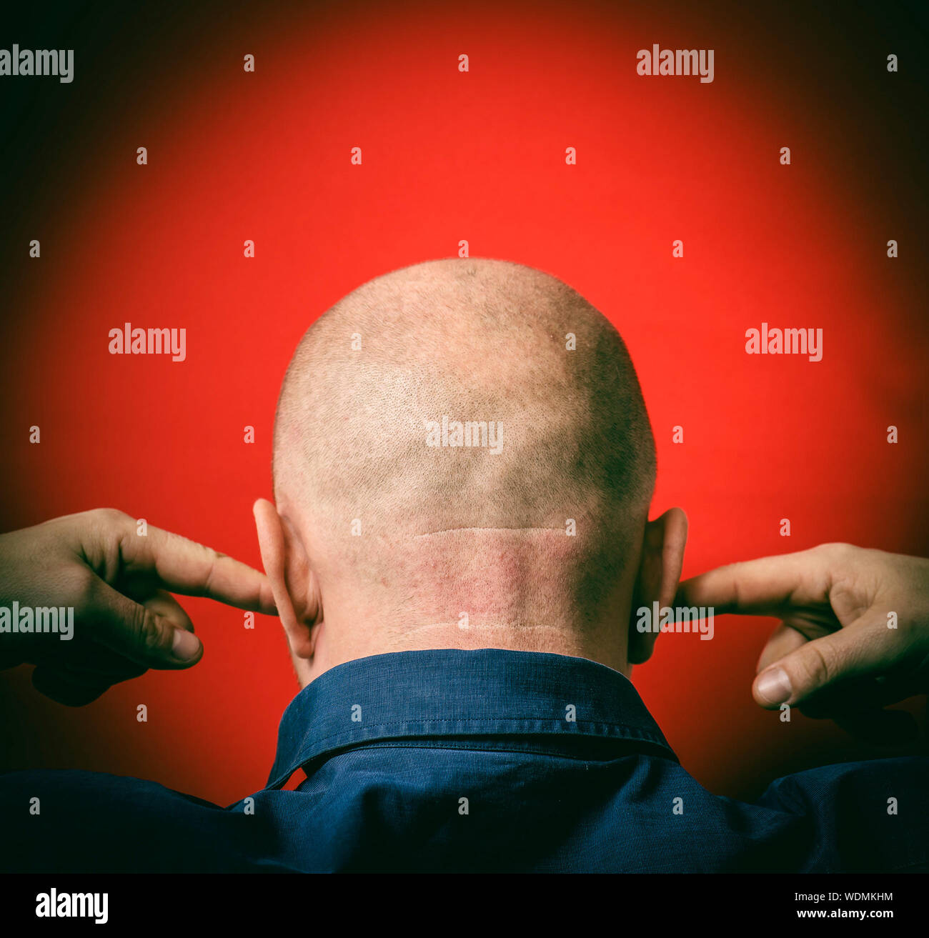 Fingers in ears man hi-res stock photography and images - Alamy