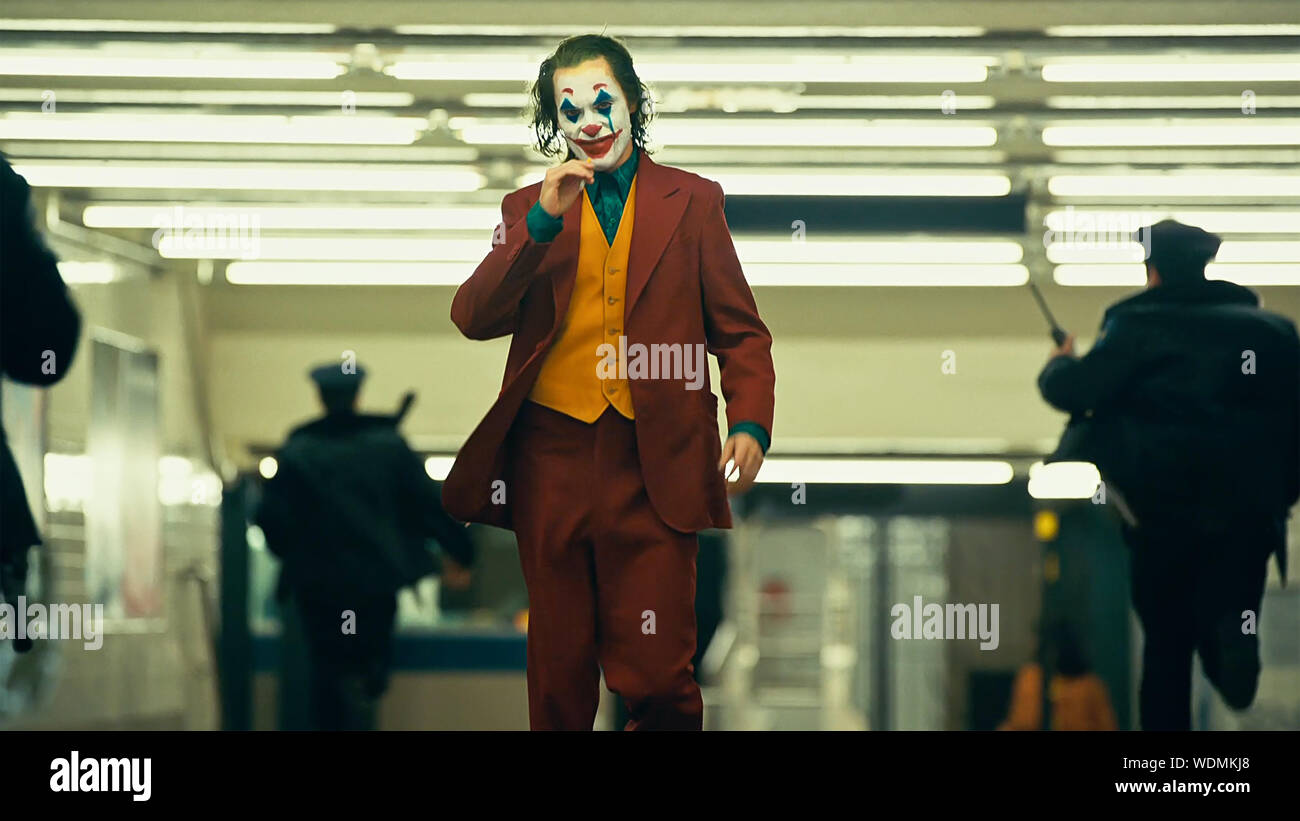 USA. Joaquin Phoenix as Arthur Fleck / Joker in the ©Warner Bros new ...