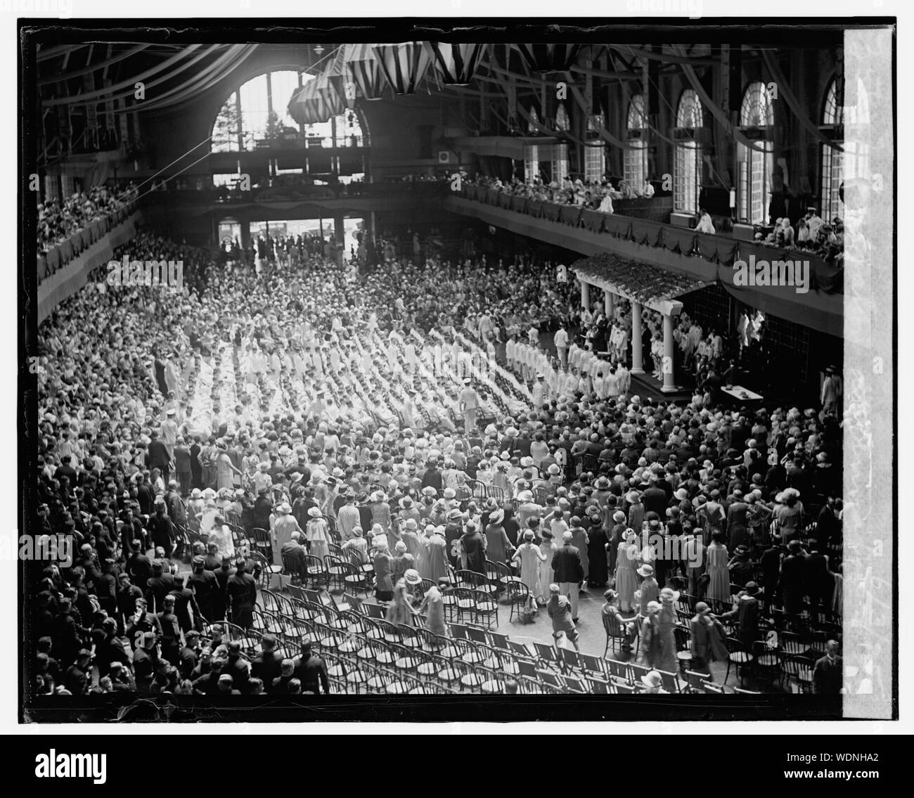 1 3 4 x 3 4 Black and White Stock Photos & Images - Alamy