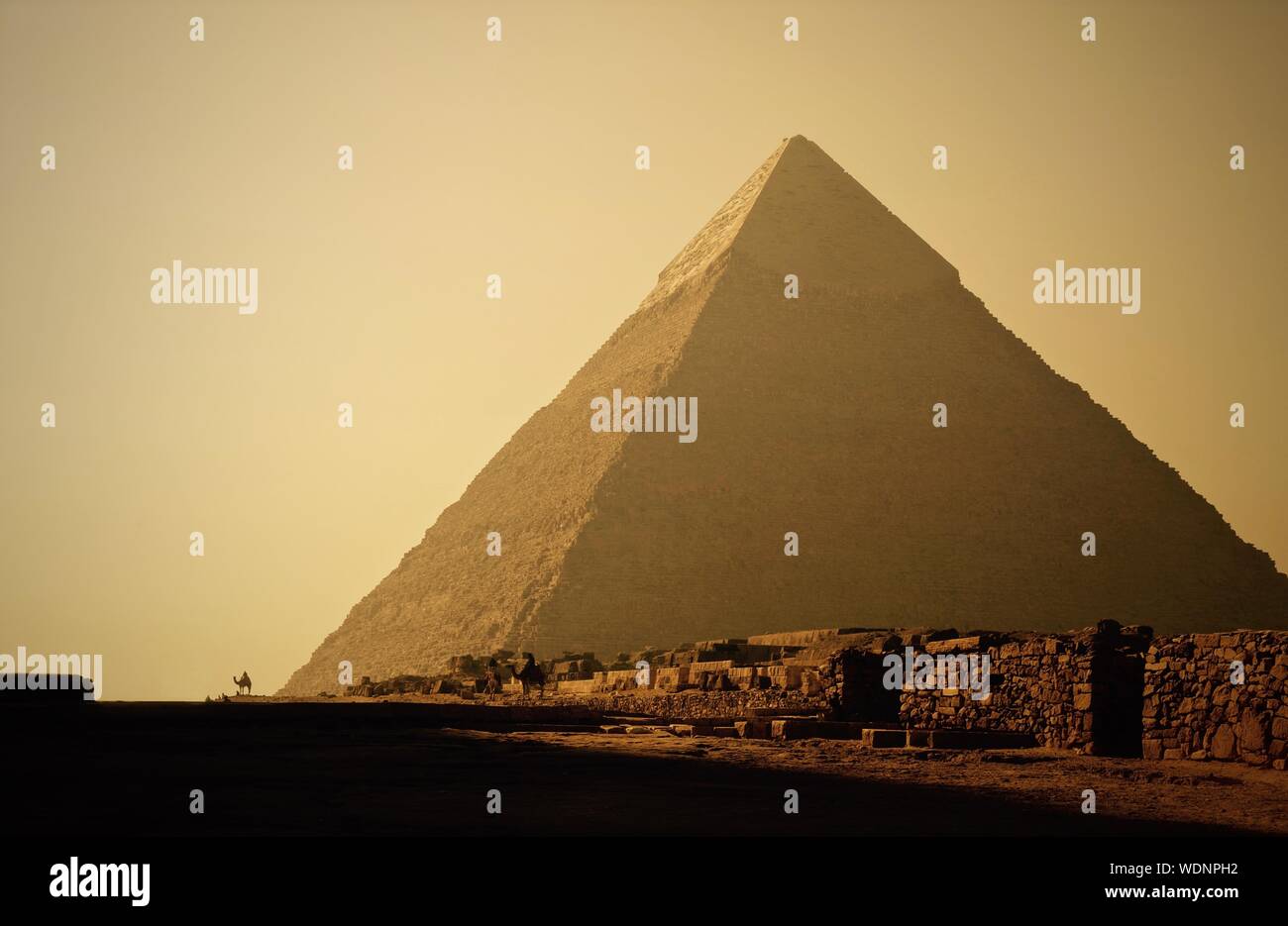 Great Pyramid Of Giza No People High Resolution Stock Photography and ...