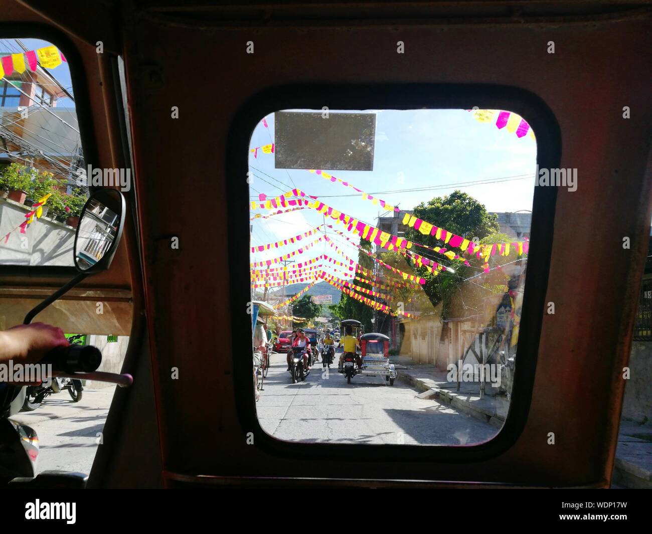 Group of rickshaws hi-res stock photography and images - Alamy