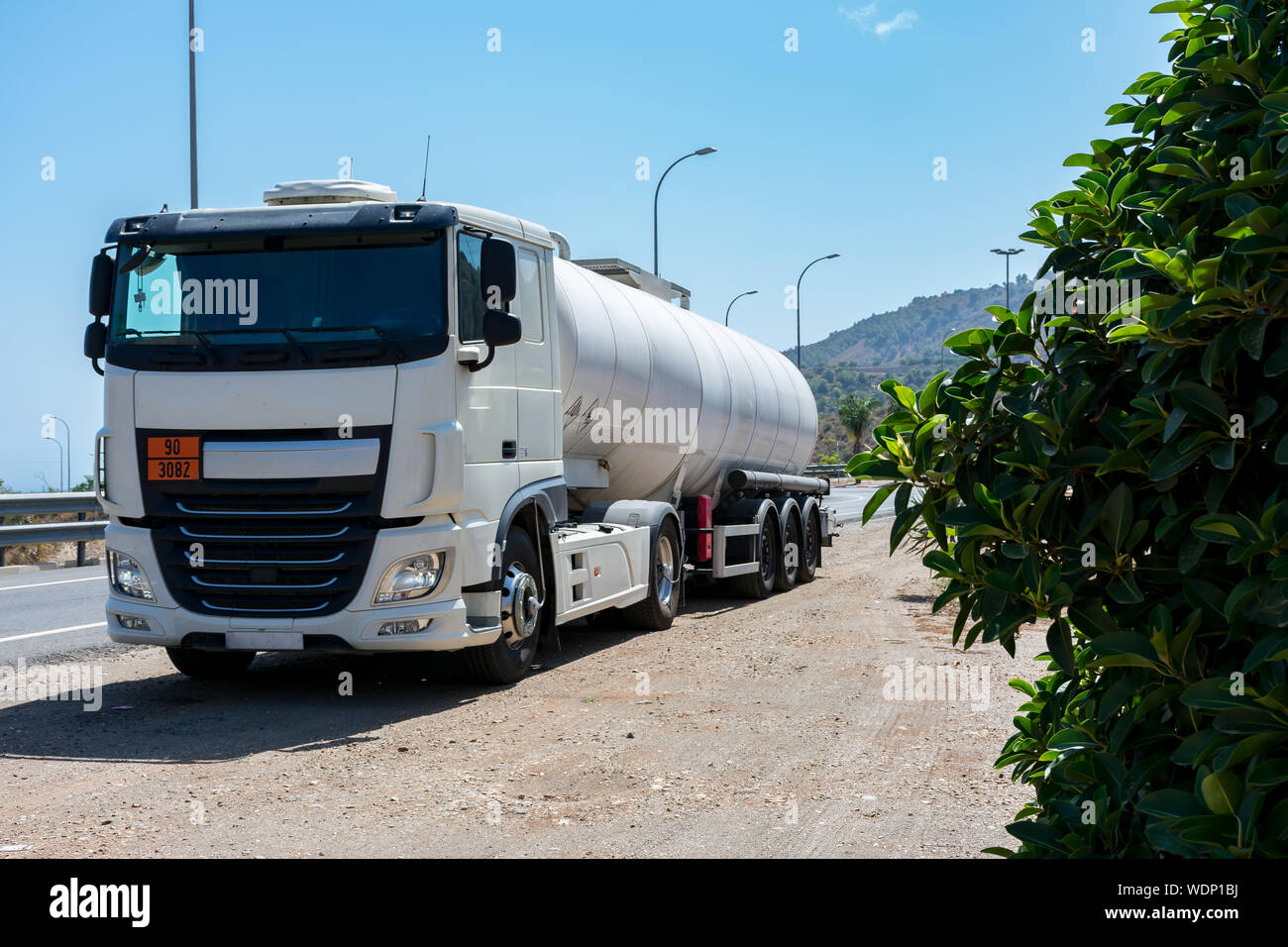 Tanker truck hi-res stock photography and images - Alamy
