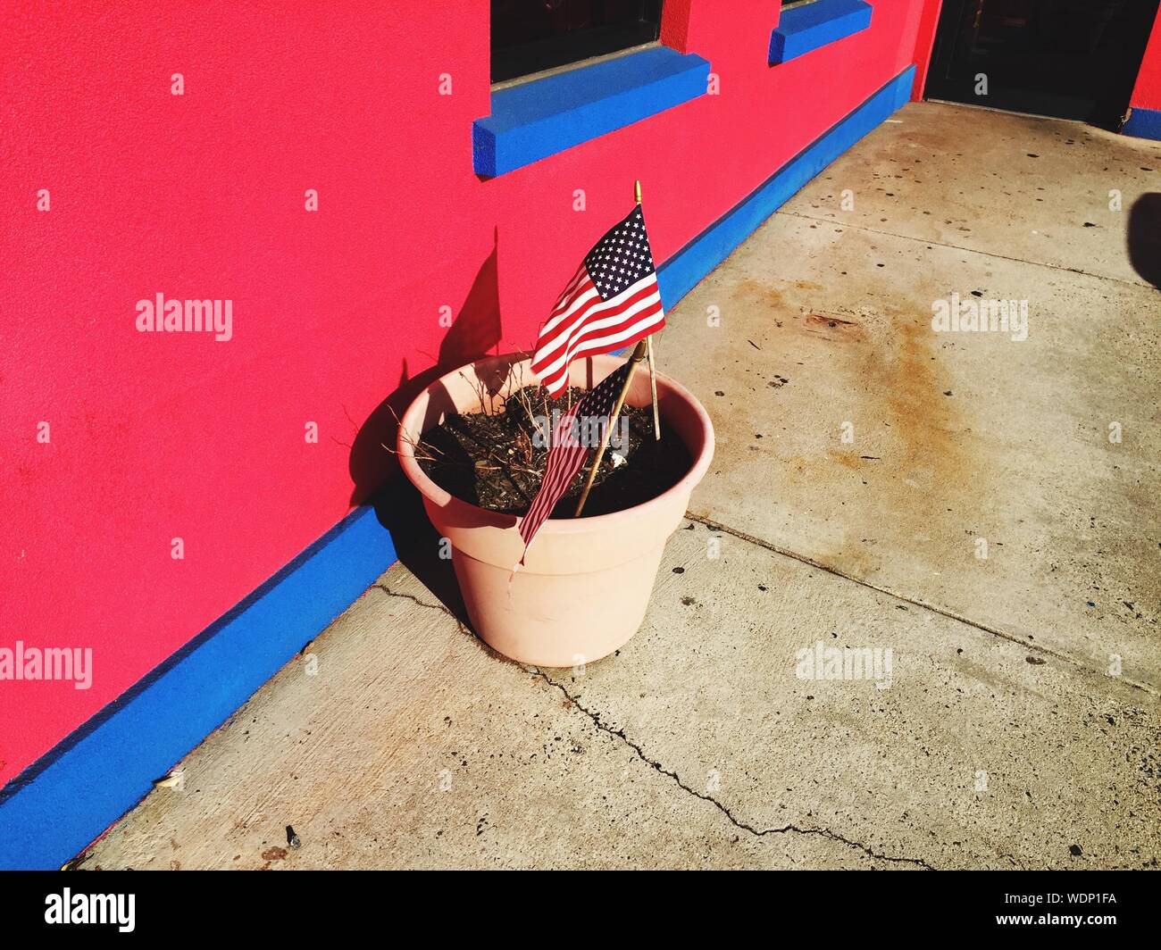 Pot flags hi-res stock photography and images - Alamy